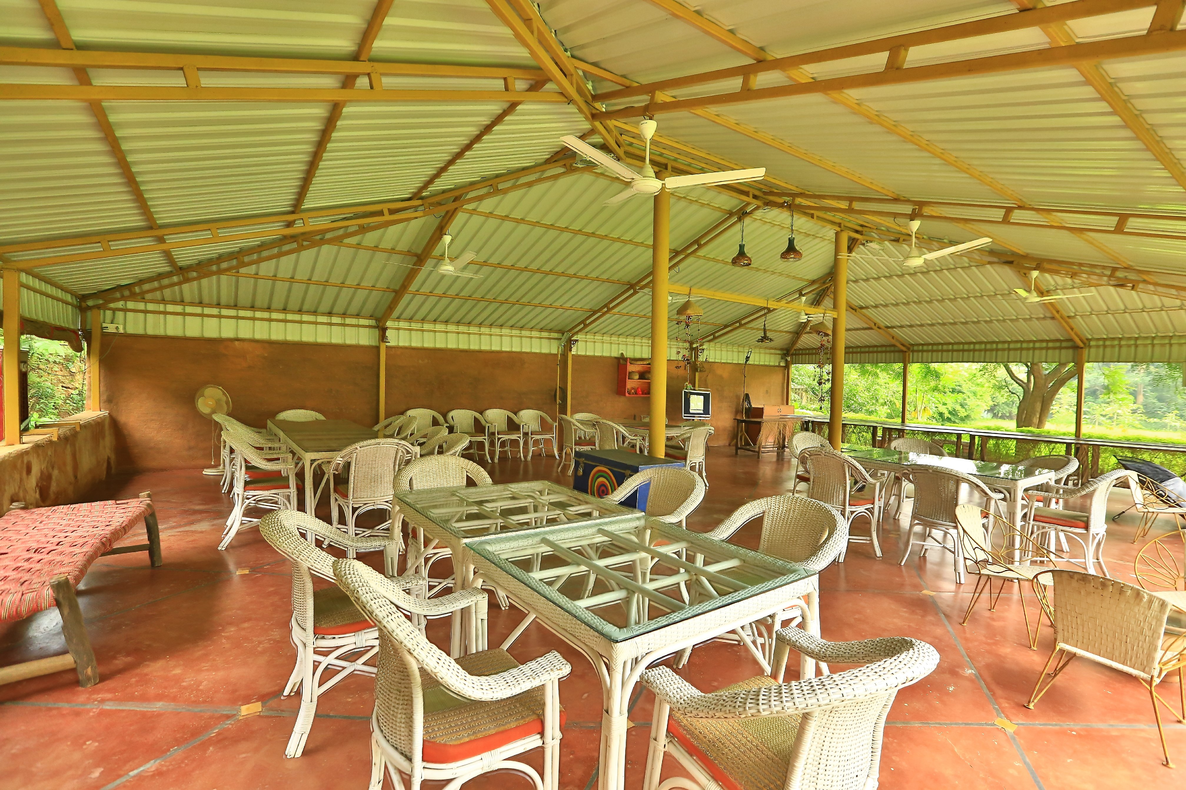 Dalmanchal - Our Khet | Rooms & Mud Huts 𝗕𝗢𝗢𝗞 Jamshedpur Farm House ...