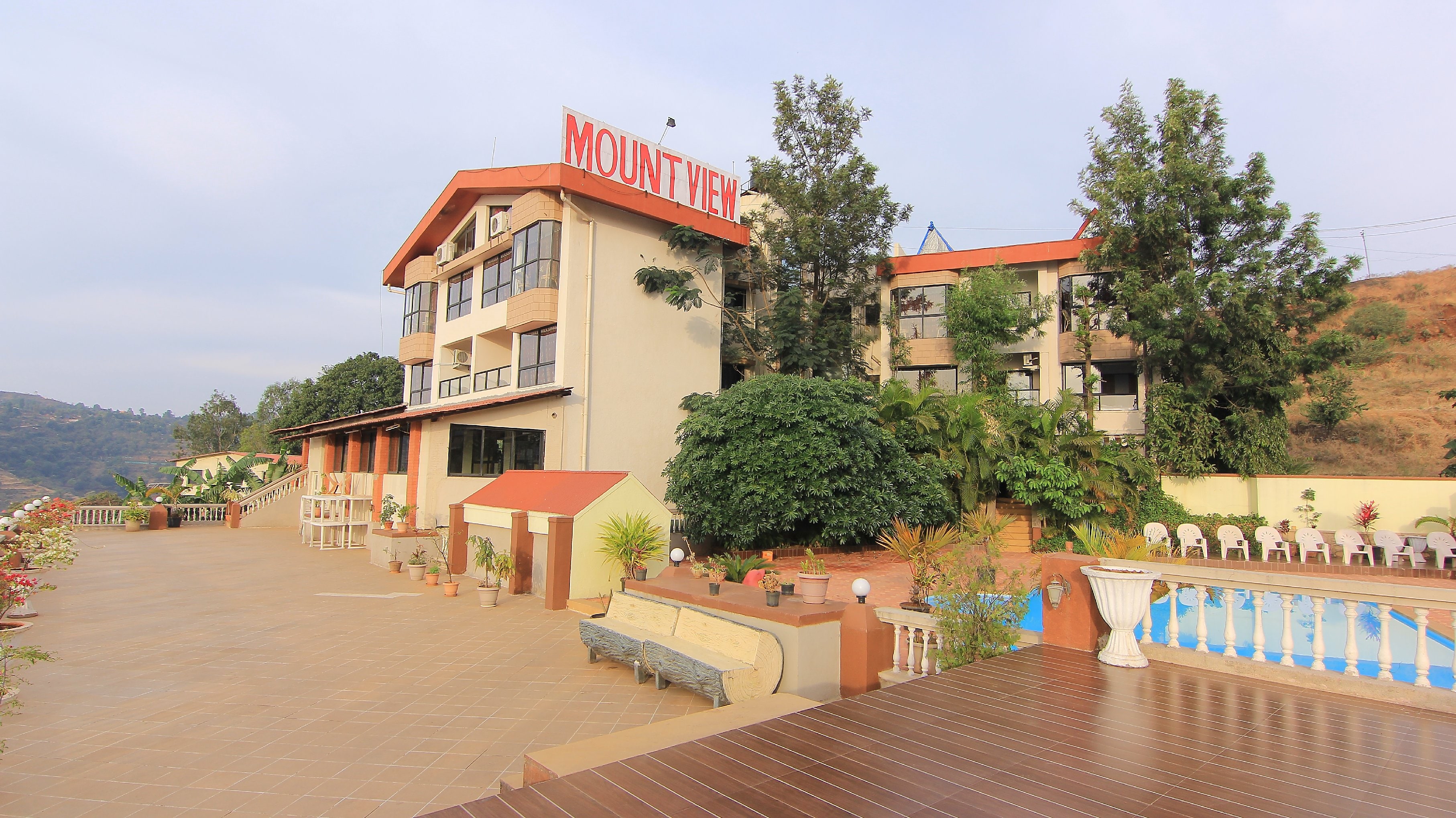 Mount View Executive, The Valley Resort Mahabaleshwar Hotel Price ...
