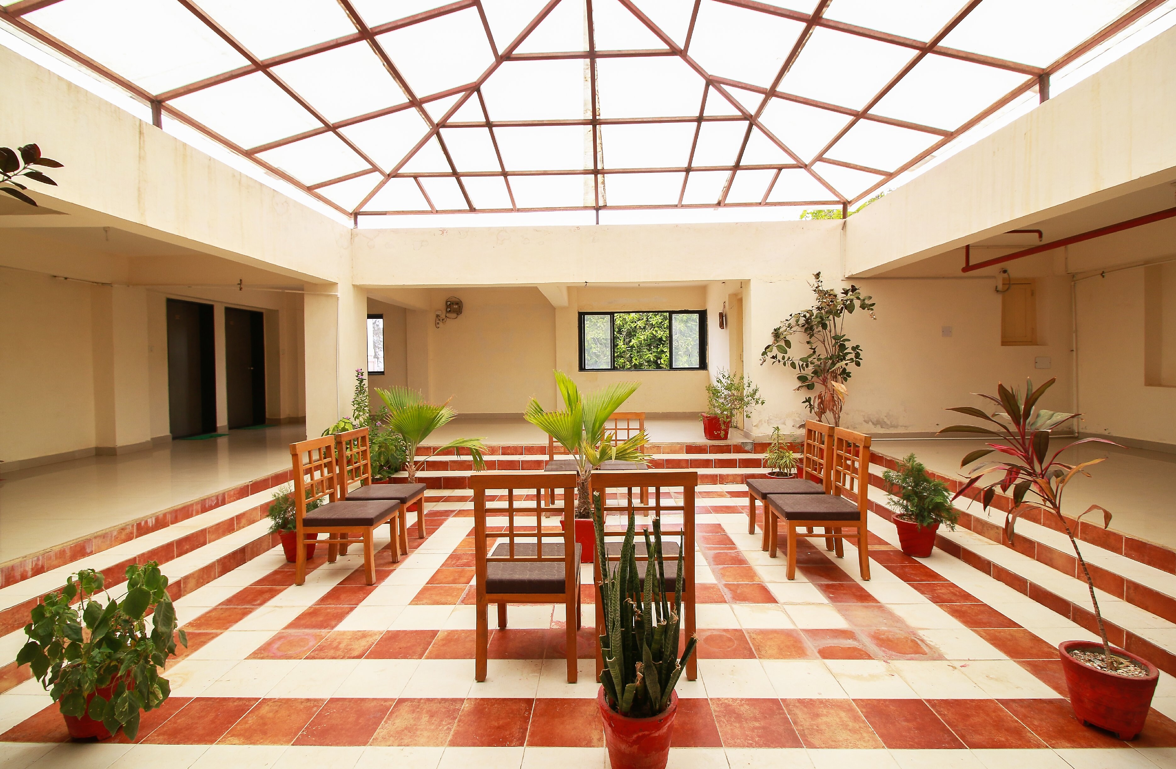 Toran Hotel | Dwarka Hotel BOOK @ ₹1