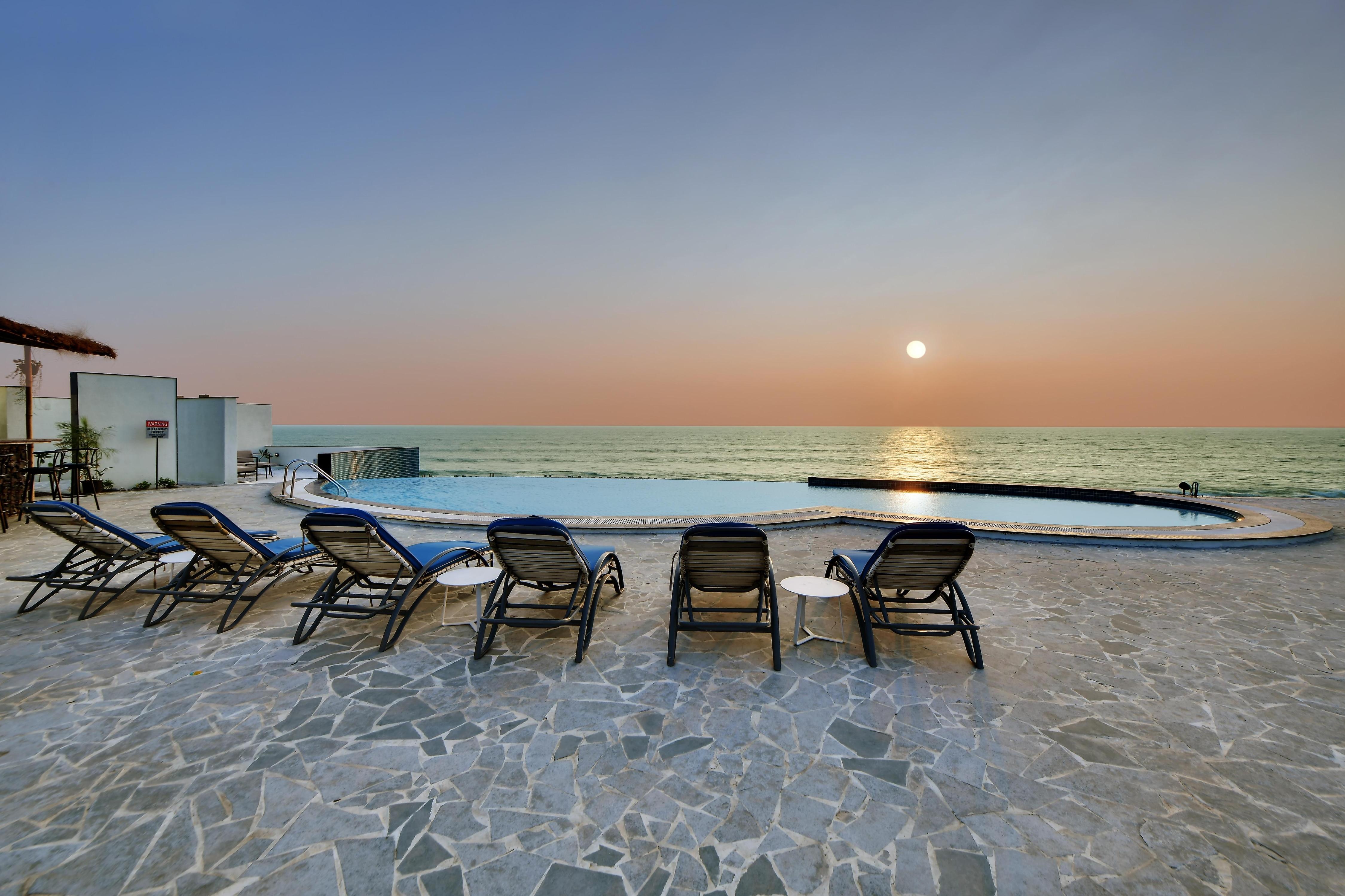 The Fern Leo Beach Resort 𝗕𝗢𝗢𝗞 Porbandar Resort 𝘄𝗶𝘁𝗵 𝗙𝗥𝗘𝗘 𝗖𝗮𝗻𝗰𝗲𝗹𝗹𝗮𝘁𝗶𝗼𝗻