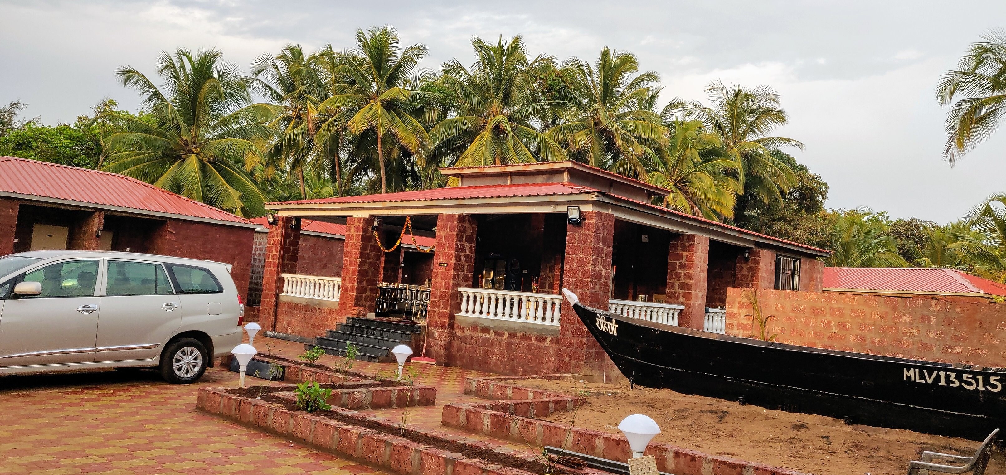 The Monkey Retreat-A Exotic Beach Resort Best Rates on Devgarh Hotel ...