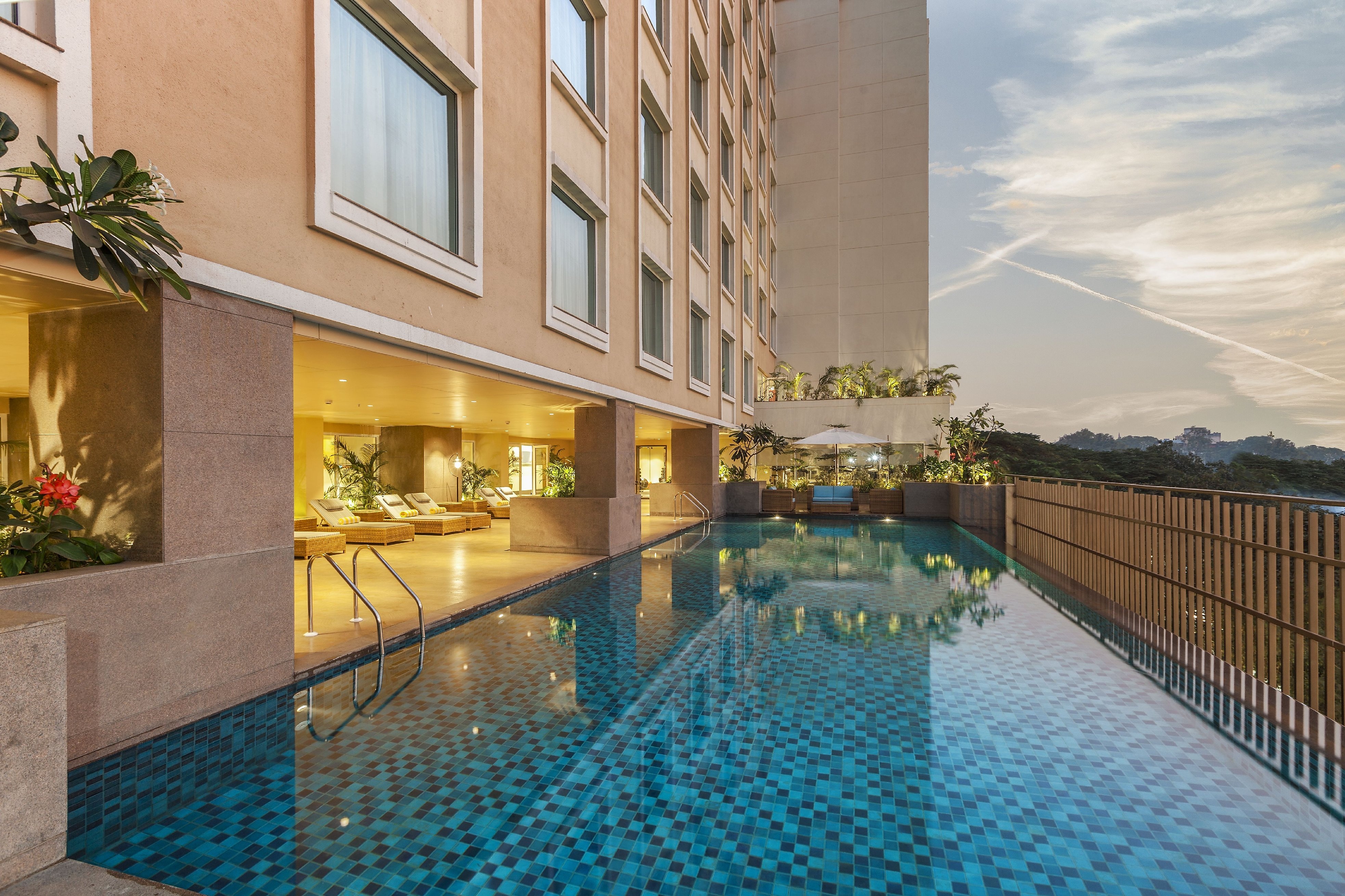 Lemon Tree Premier, City Center Pune 𝗕𝗢𝗢𝗞 Pune Hotel 𝘄𝗶𝘁𝗵 𝗙𝗥𝗘𝗘 𝗖𝗮𝗻𝗰𝗲𝗹𝗹𝗮𝘁𝗶𝗼𝗻