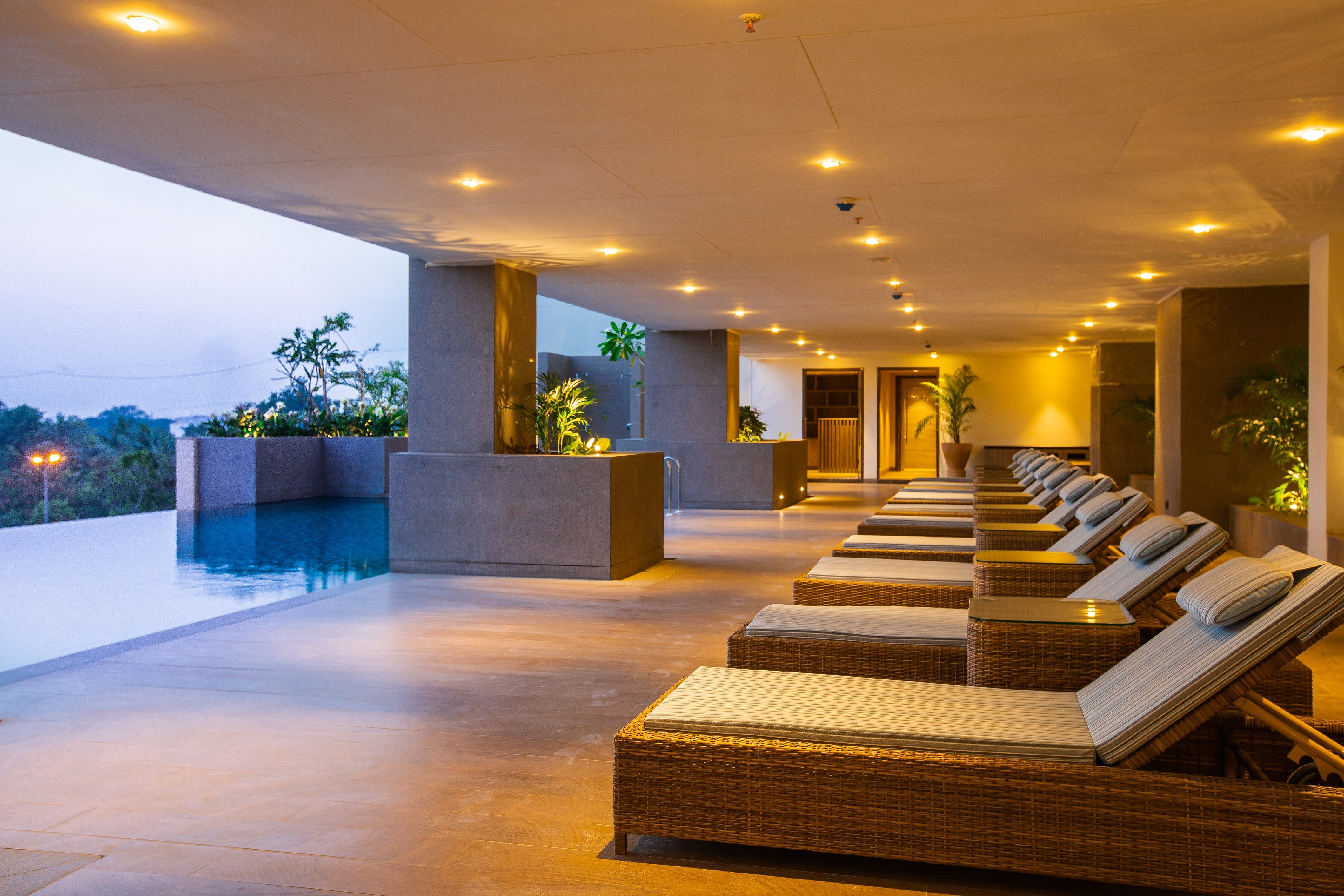 Lemon Tree Premier, City Center Pune Pune INR 2921 OFF ( ̶5̶9̶3̶9̶ ...