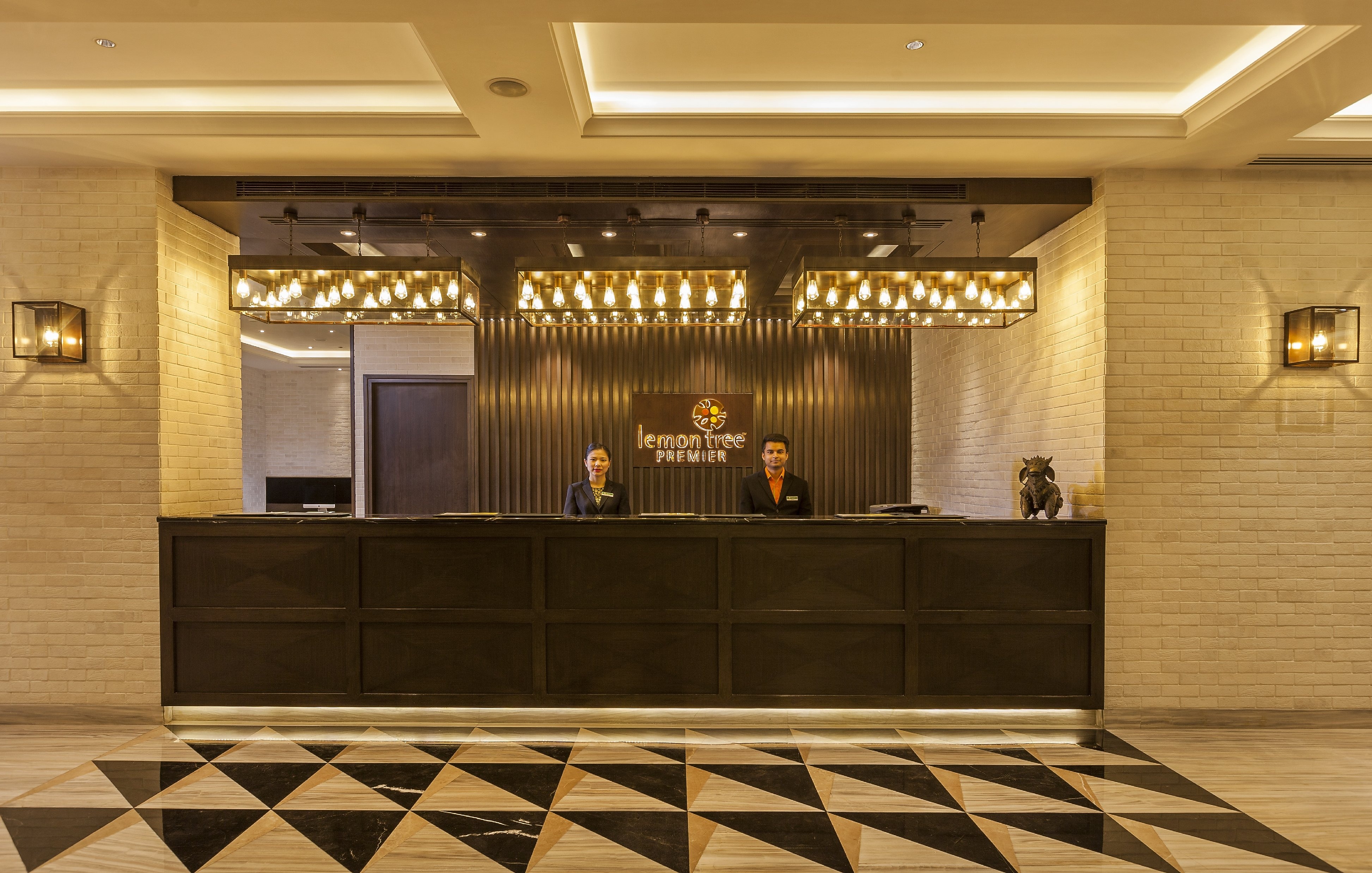 Lemon Tree Premier, City Center Pune Pune INR 2921 OFF ( ̶5̶9̶3̶9̶ ...