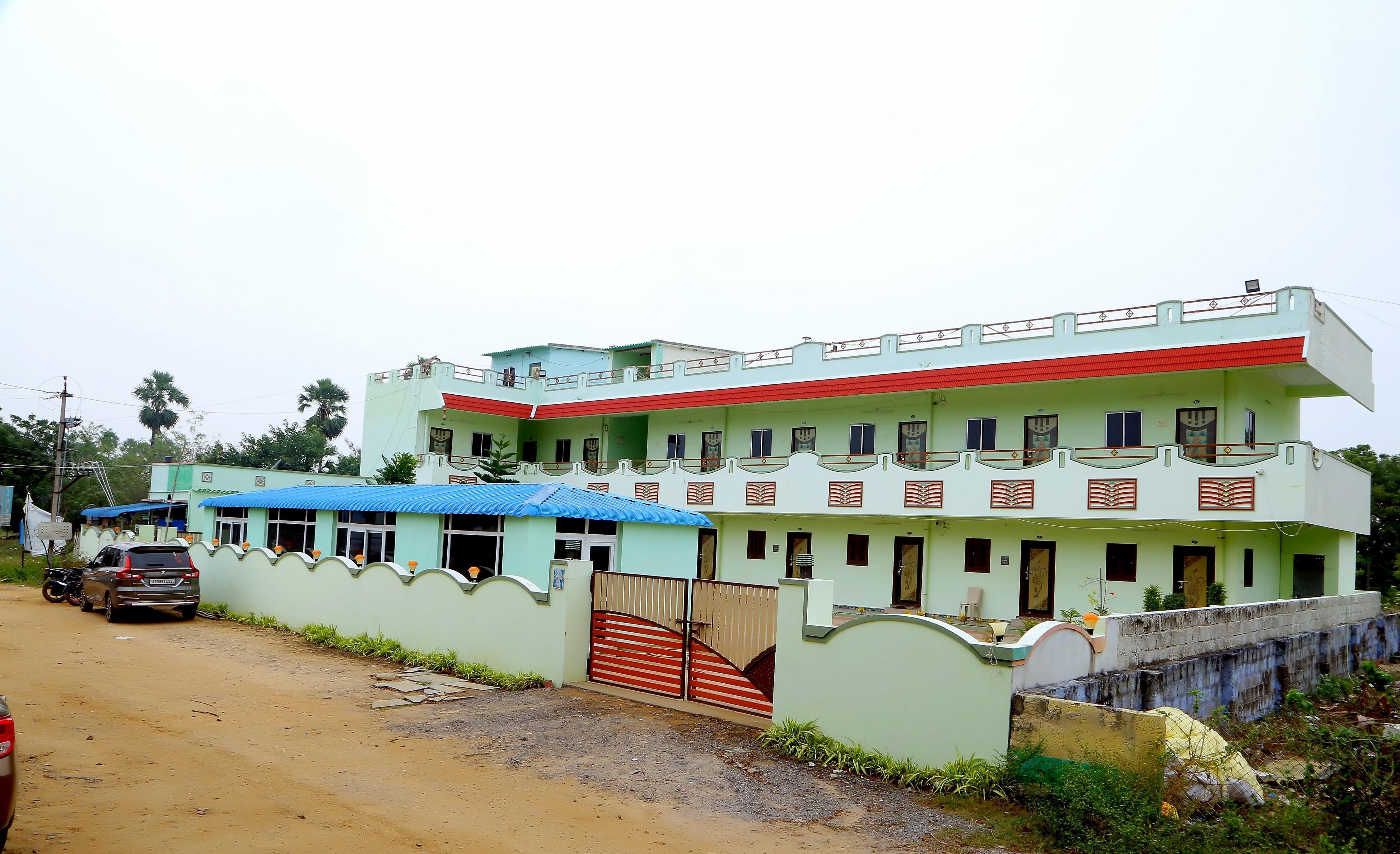 Sea Breeze Beach Resorts 𝗕𝗢𝗢𝗞 Chirala Resort