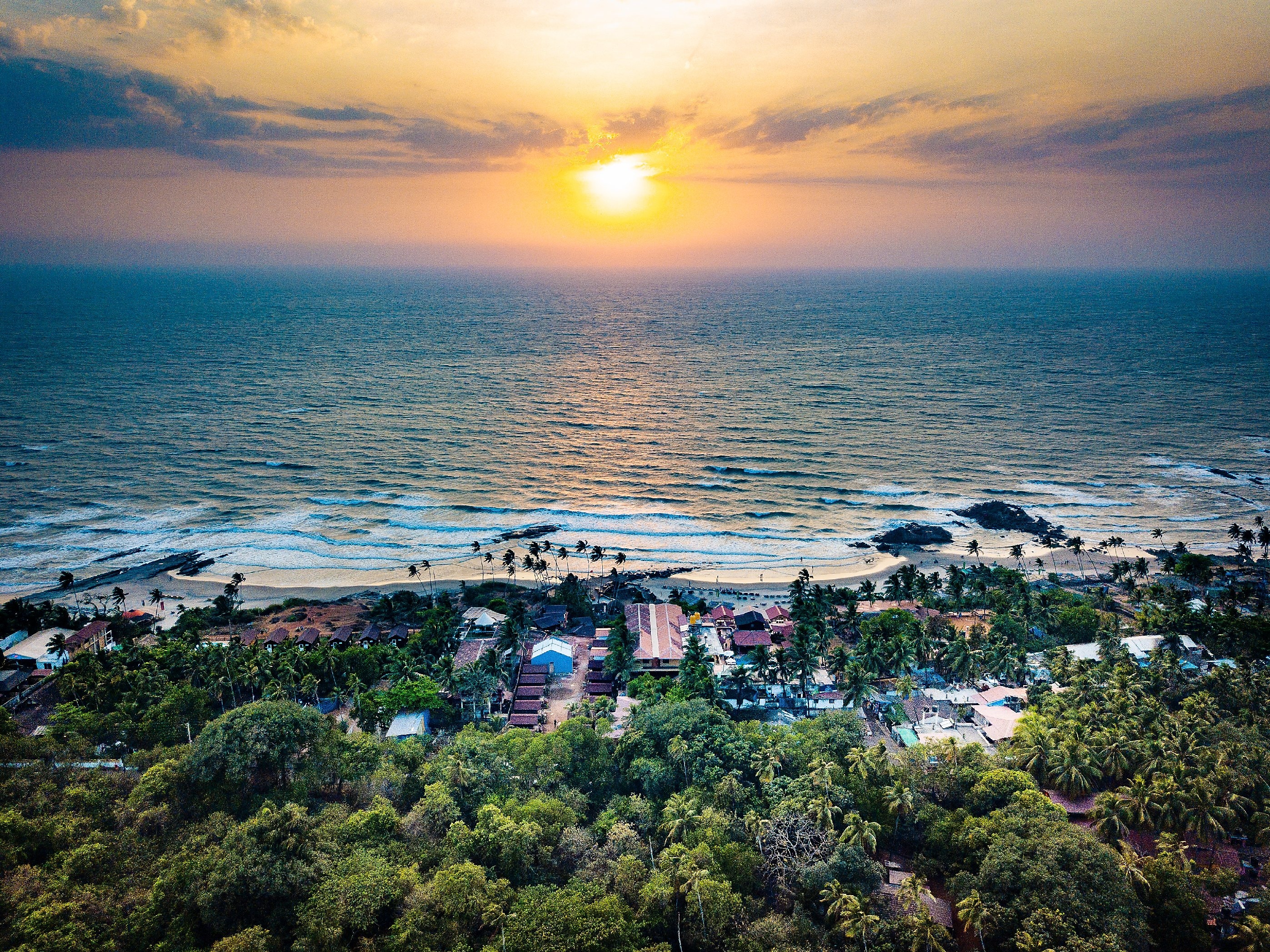 Alcove Beach Resort Best Rates on Goa Hotel Deals, Reviews & Photos