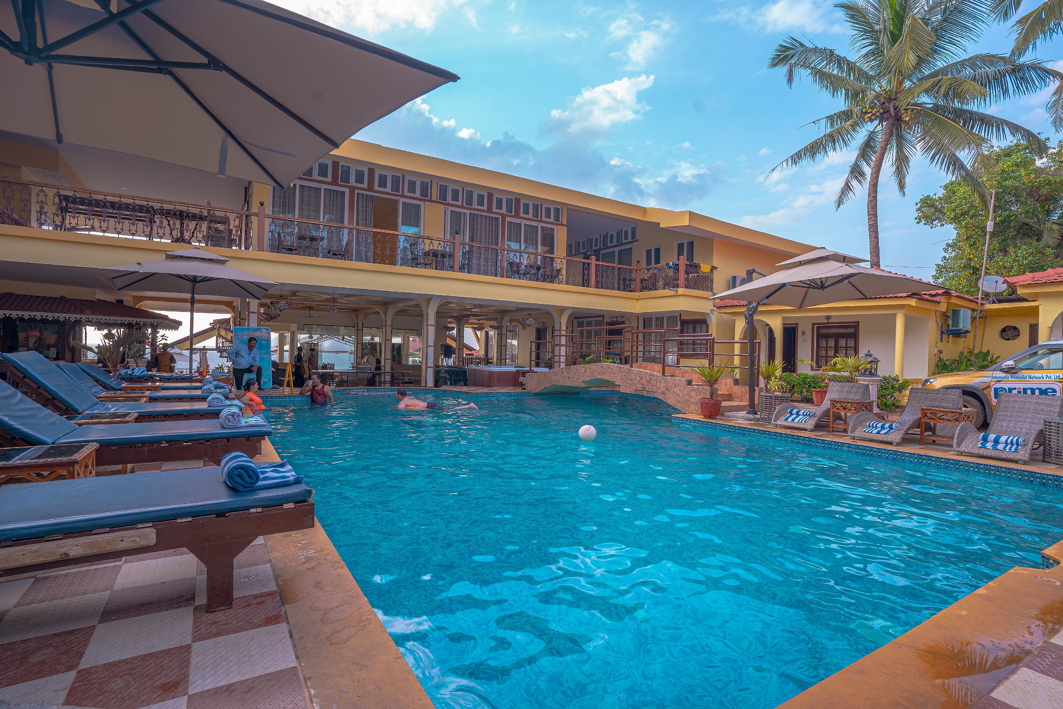 Alcove Beach Resort 헕헢헢헞 Goa Resort