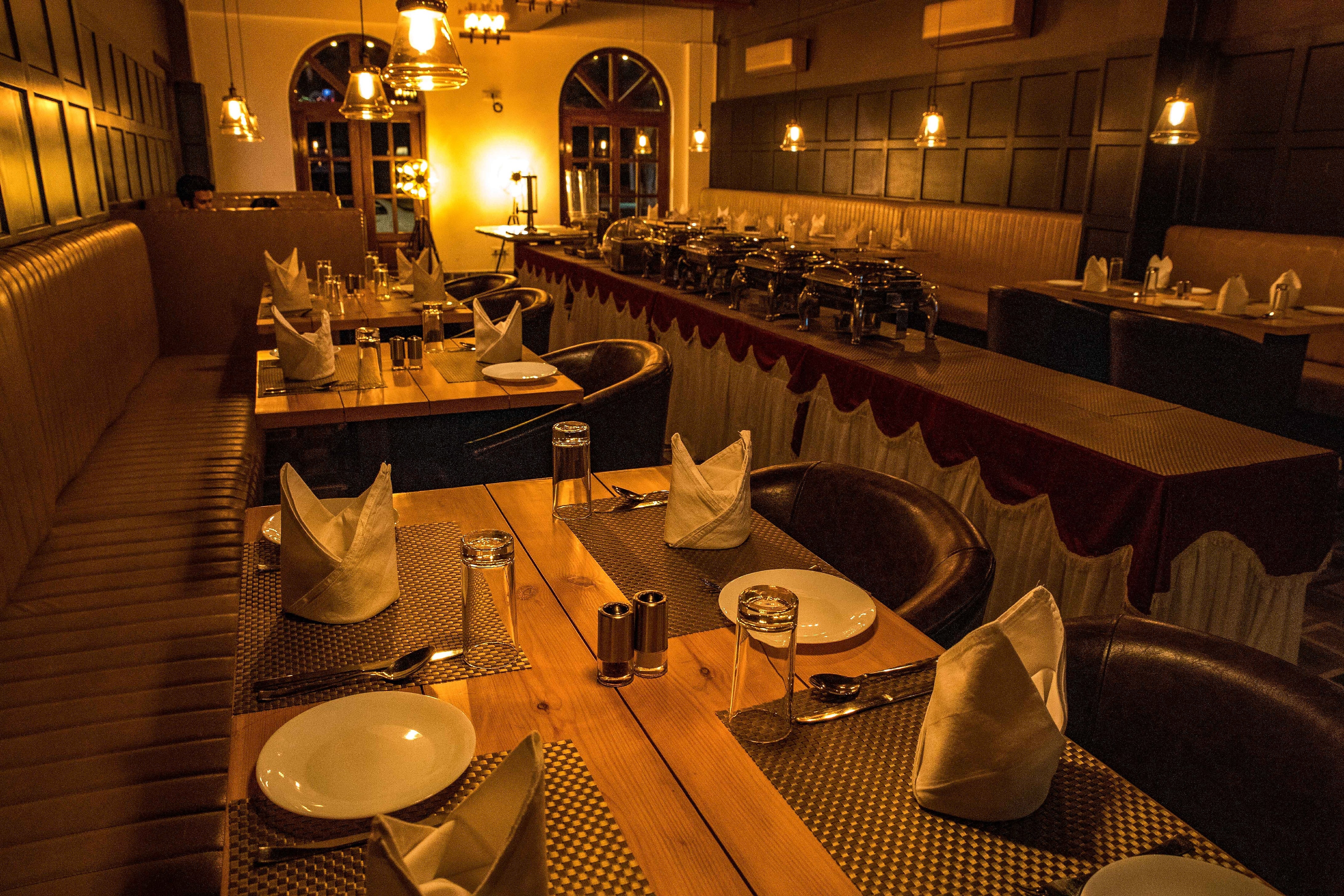 Jade Square 𝗕𝗢𝗢𝗞 Ranchi Hotel 𝘄𝗶𝘁𝗵 𝗙𝗥𝗘𝗘 𝗖𝗮𝗻𝗰𝗲𝗹𝗹𝗮𝘁𝗶𝗼𝗻