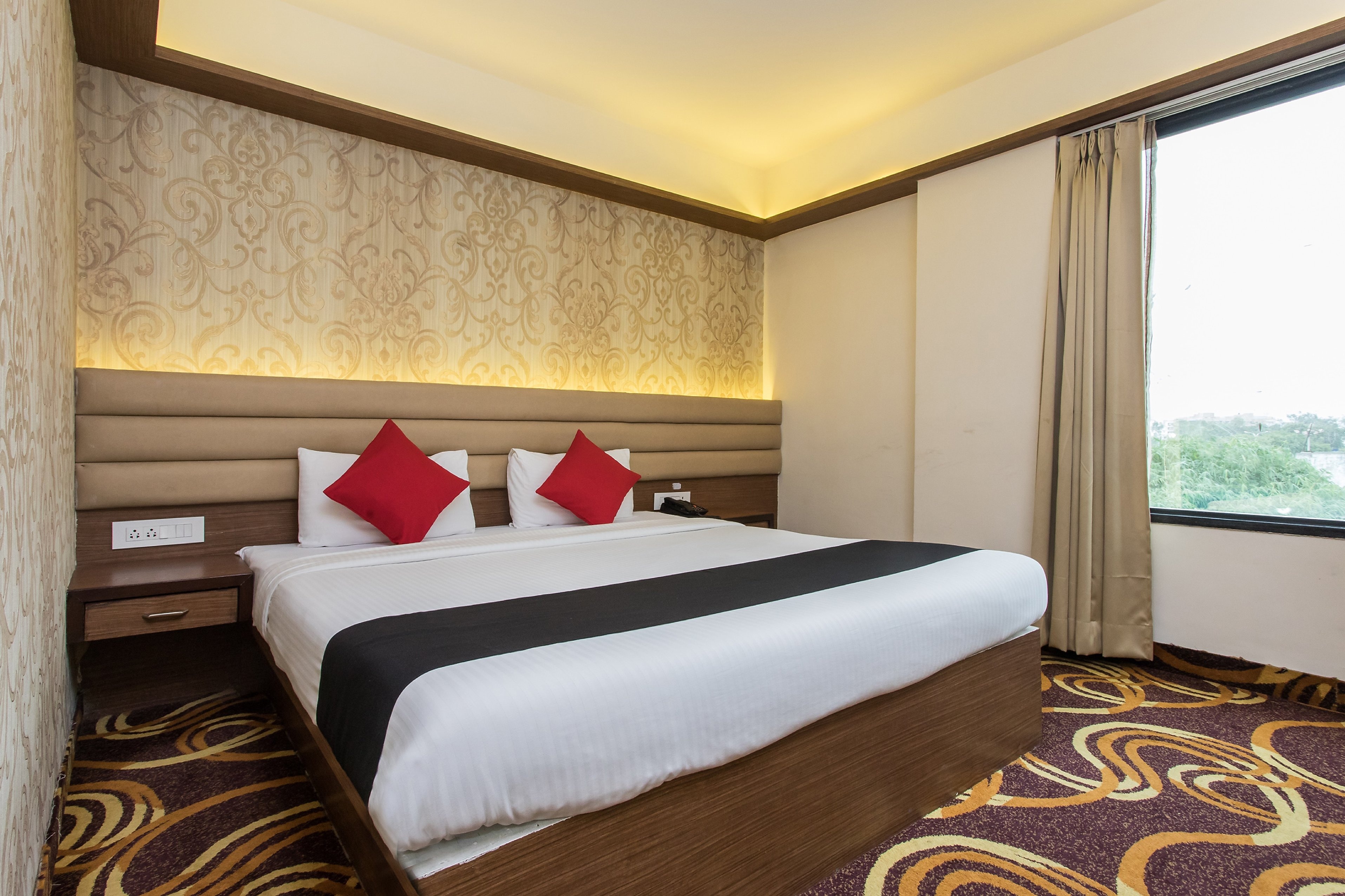 Hotel Solaris | Indore Hotel BOOK @ ₹1