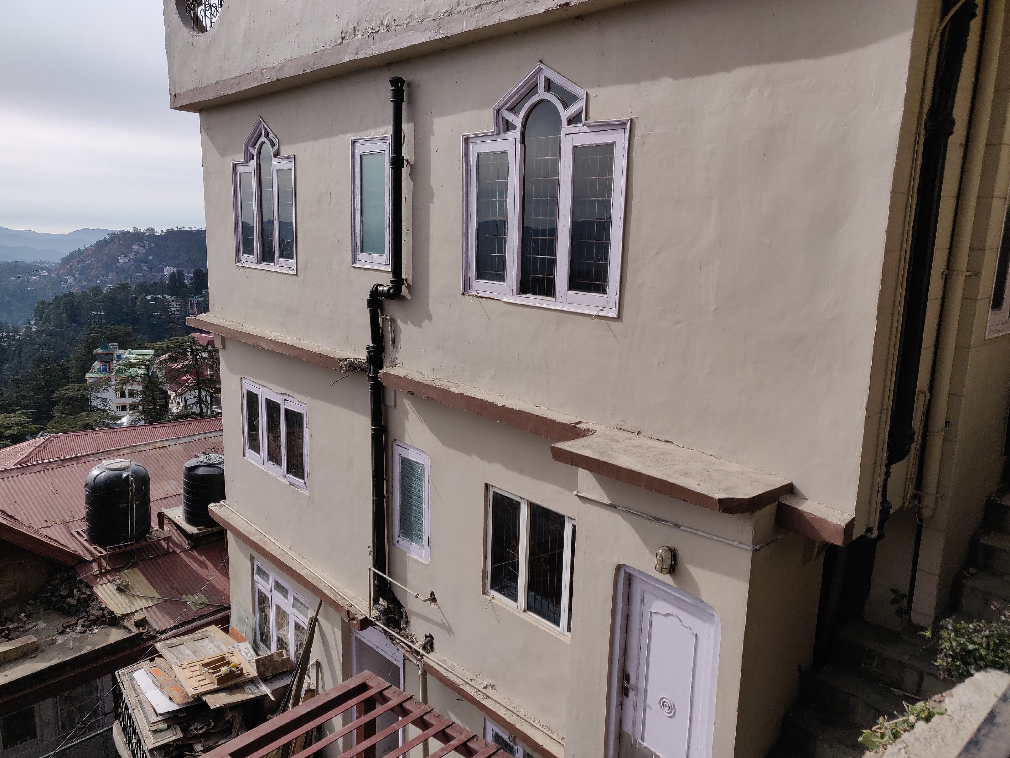 Loveena Palace 𝗕𝗢𝗢𝗞 Shimla Homestay