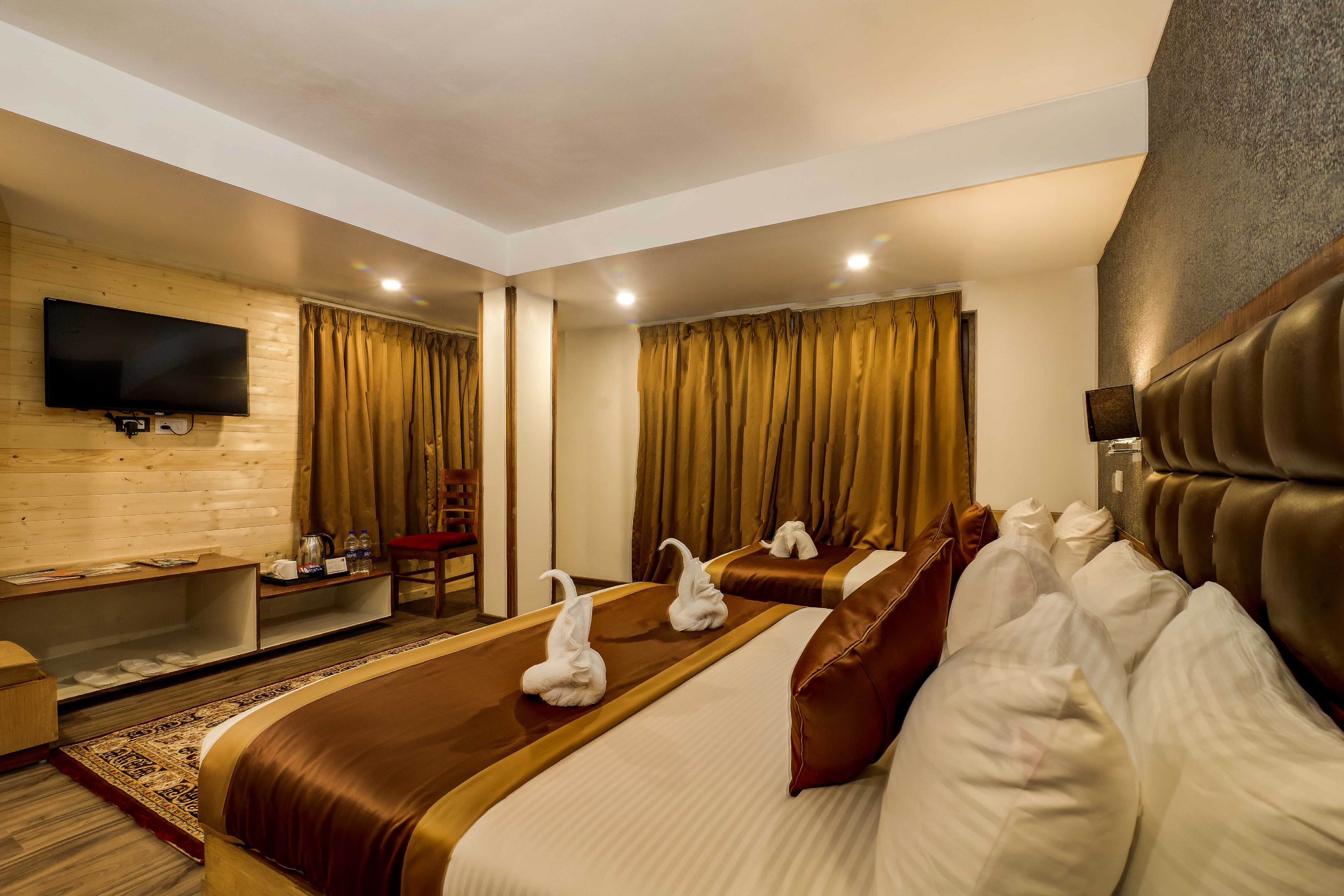 Hotel Silver Star 𝗕𝗢𝗢𝗞 Darjeeling Hotel 𝘄𝗶𝘁𝗵 ₹𝟬 𝗣𝗔𝗬𝗠𝗘𝗡𝗧