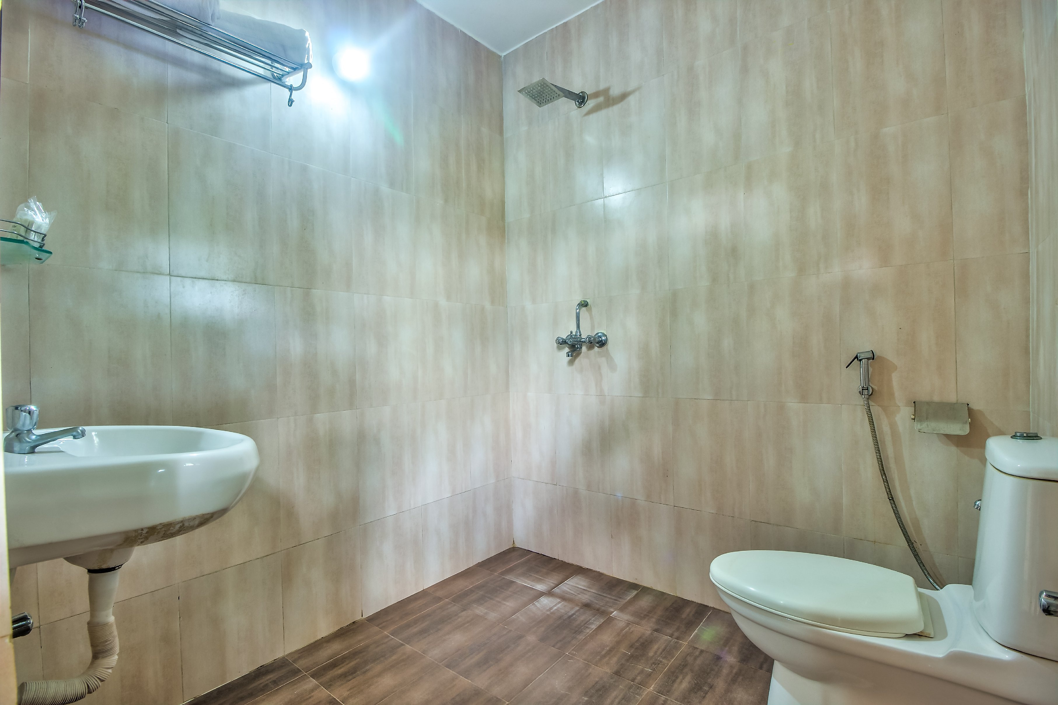 Baga Seaside Inn 𝗕𝗢𝗢𝗞 Goa Homestay