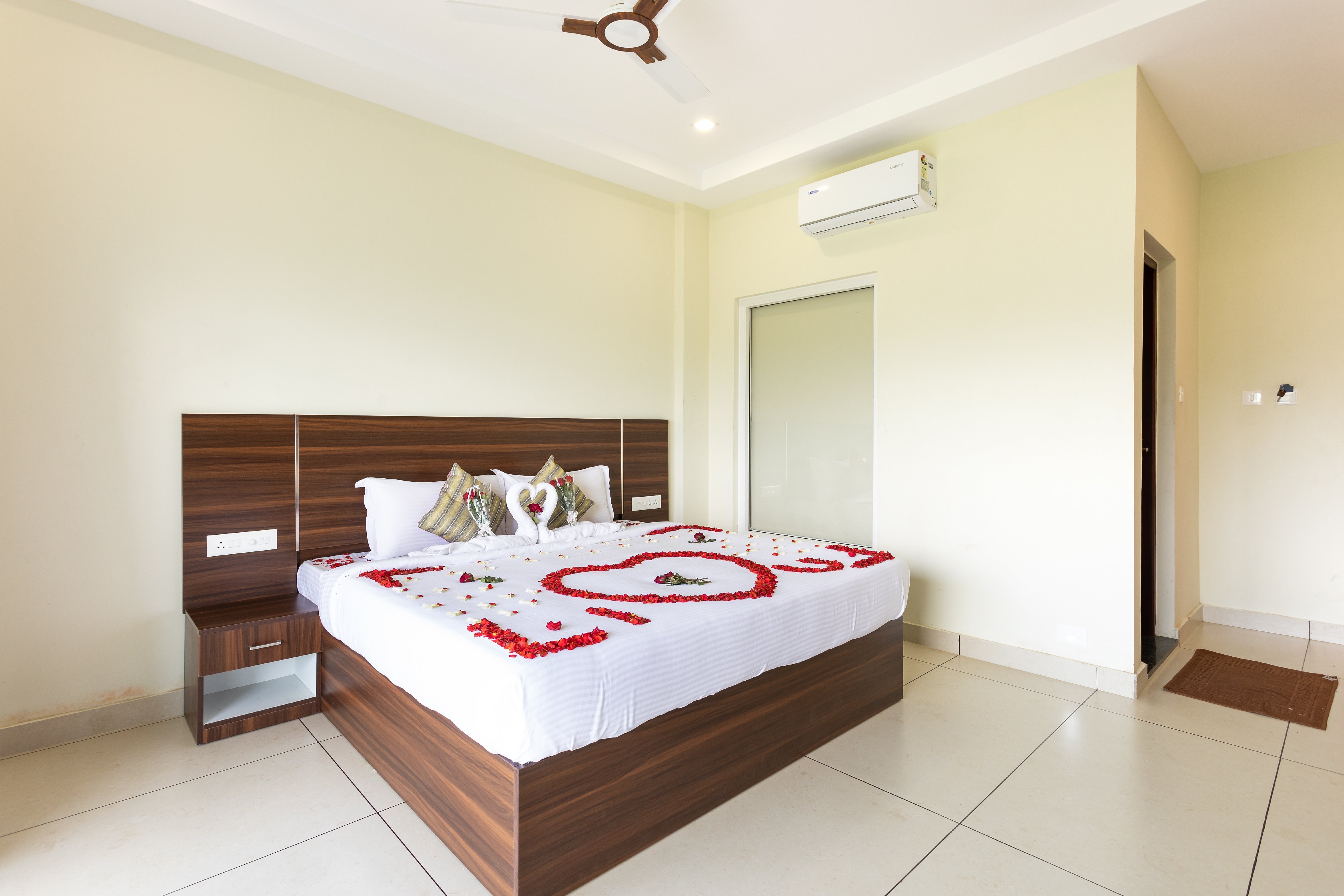 Lake Forest Munnar By Hawk Hospitality 𝗕𝗢𝗢𝗞 Munnar Resort 𝘄𝗶𝘁𝗵 𝗙𝗥𝗘𝗘 ...