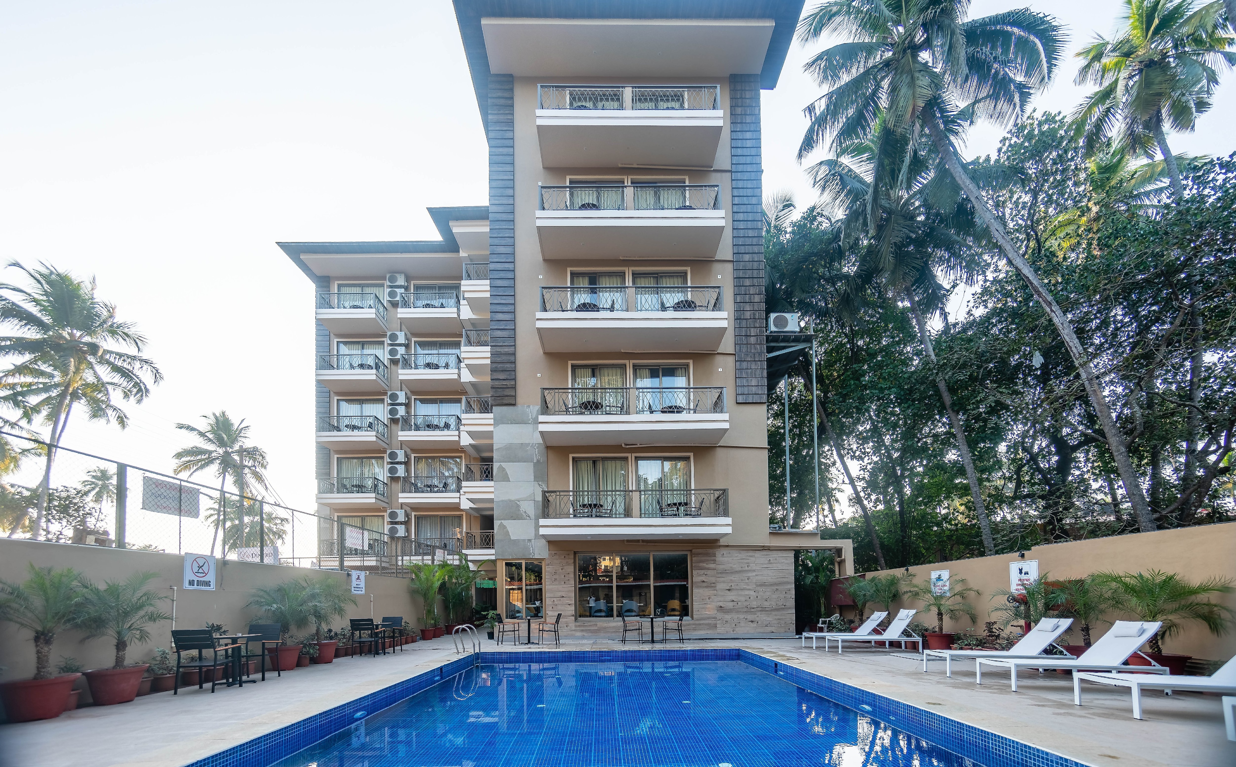 The Fern Residency Calangute-Baga 𝗕𝗢𝗢𝗞 Goa Hotel