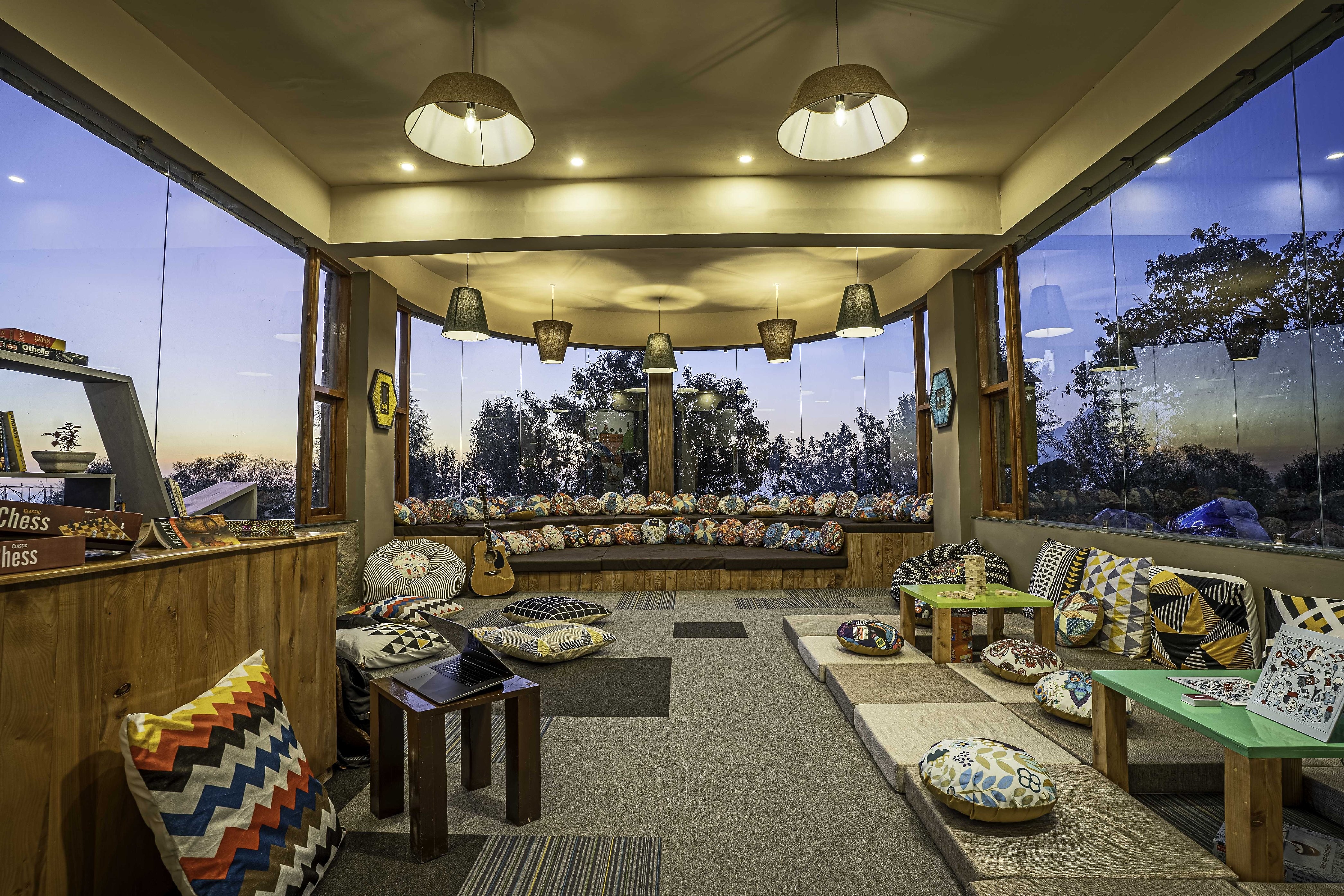 Zostel Plus Bir 𝗕𝗢𝗢𝗞 Bir Billing Hostel 𝘄𝗶𝘁𝗵 𝗙𝗥𝗘𝗘 𝗖𝗮𝗻𝗰𝗲𝗹𝗹𝗮𝘁𝗶𝗼𝗻