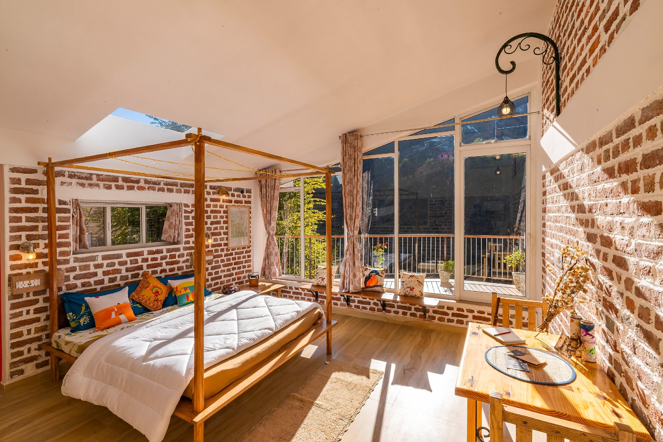 Zostel Plus Mussoorie (Kempty) 헕헢헢헞 Mussoorie Hostel