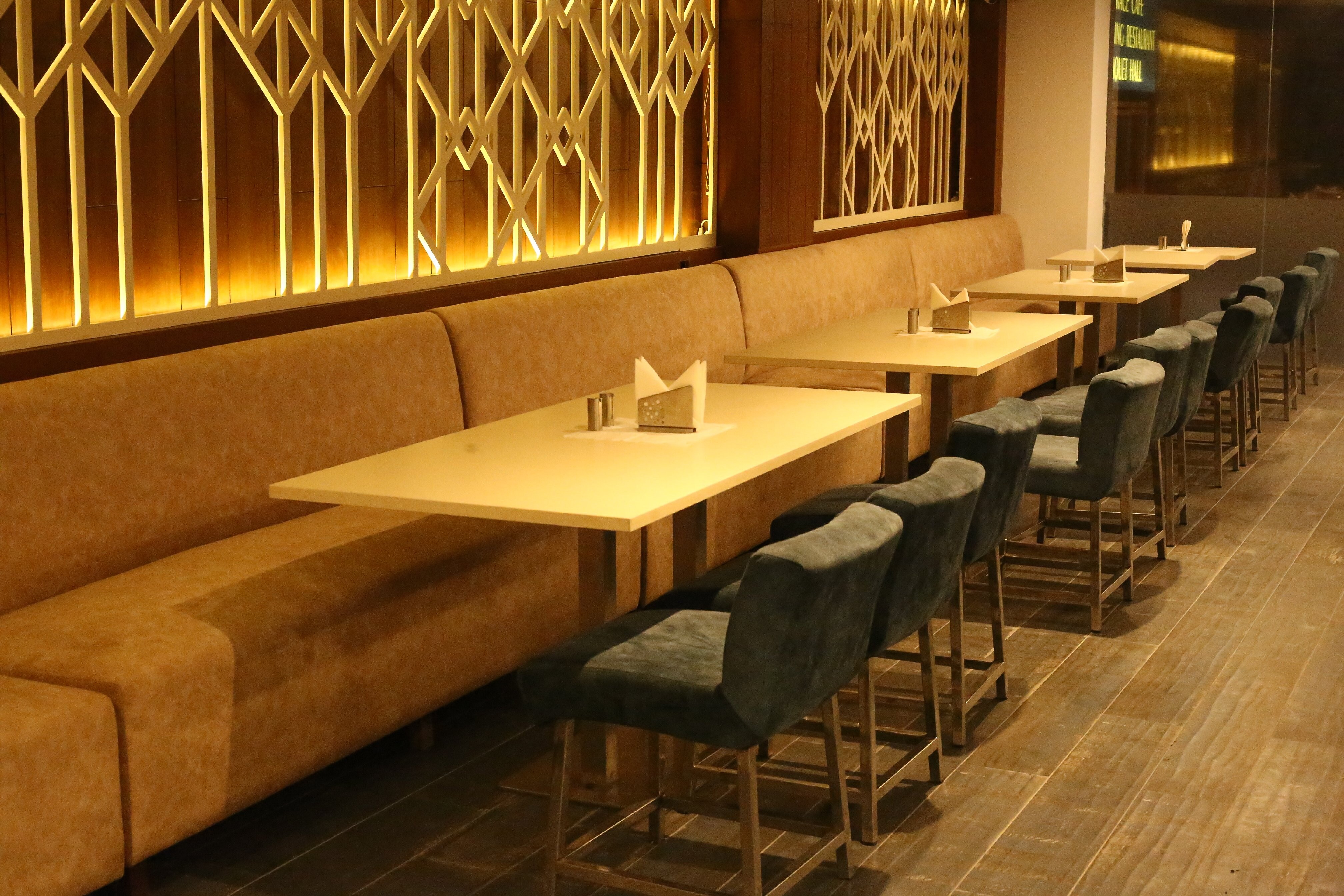 Ace Iconic Best Rates on Noida Hotel Deals, Reviews & Photos