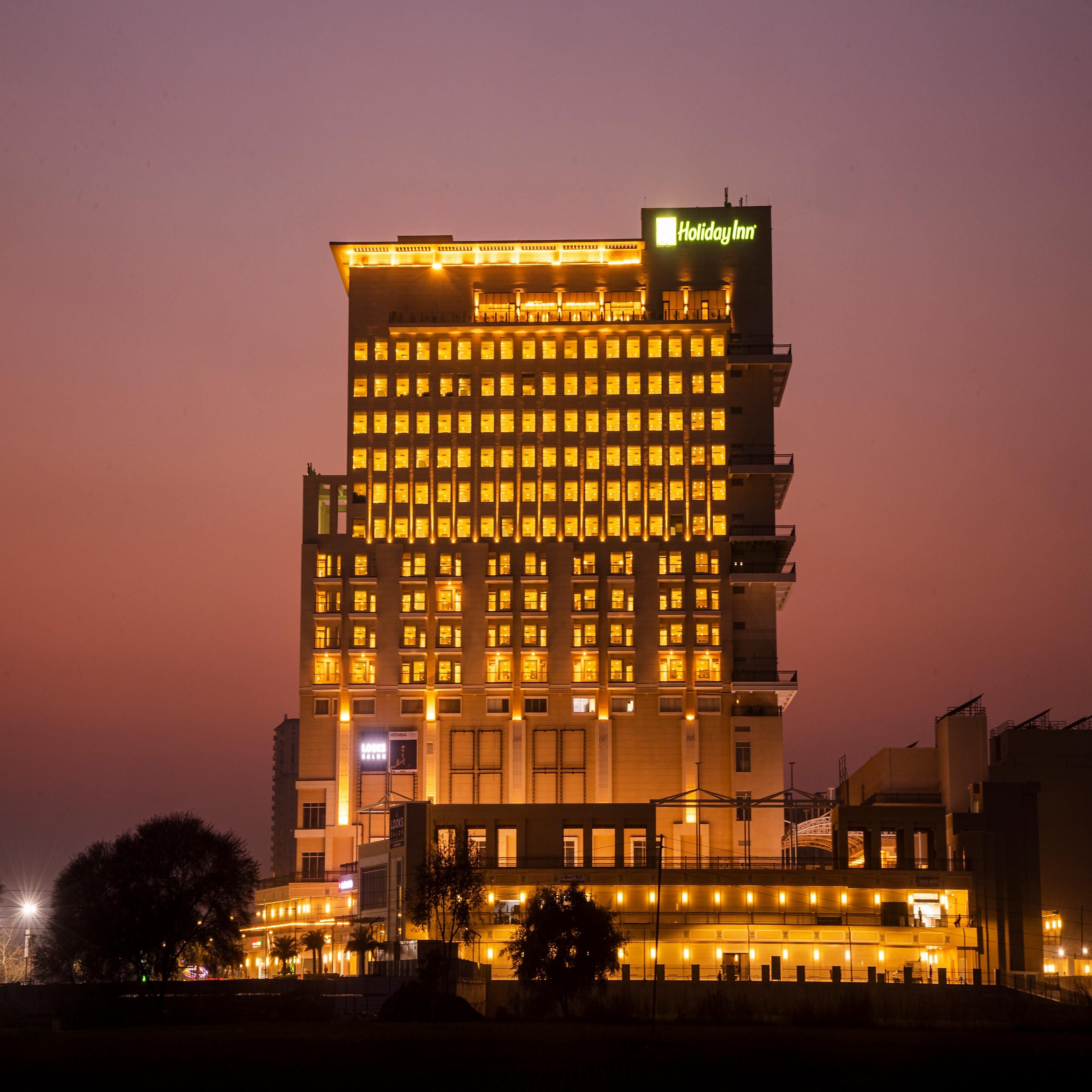 Best Western Resort Country Club Best Rates on Manesar Hotel Deals ...