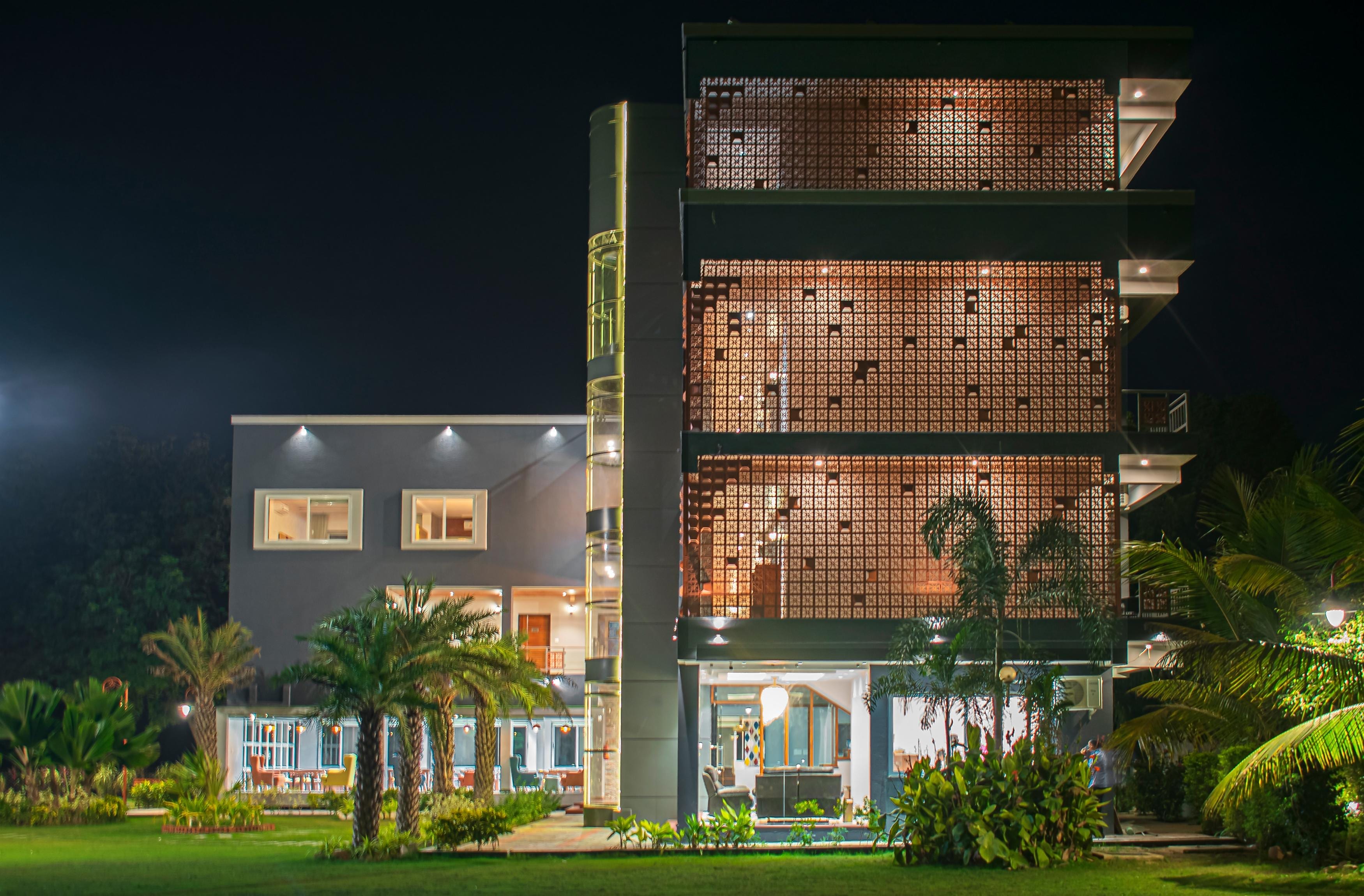 Krishna Riverside Resort 헕헢헢헞 Anand Resort