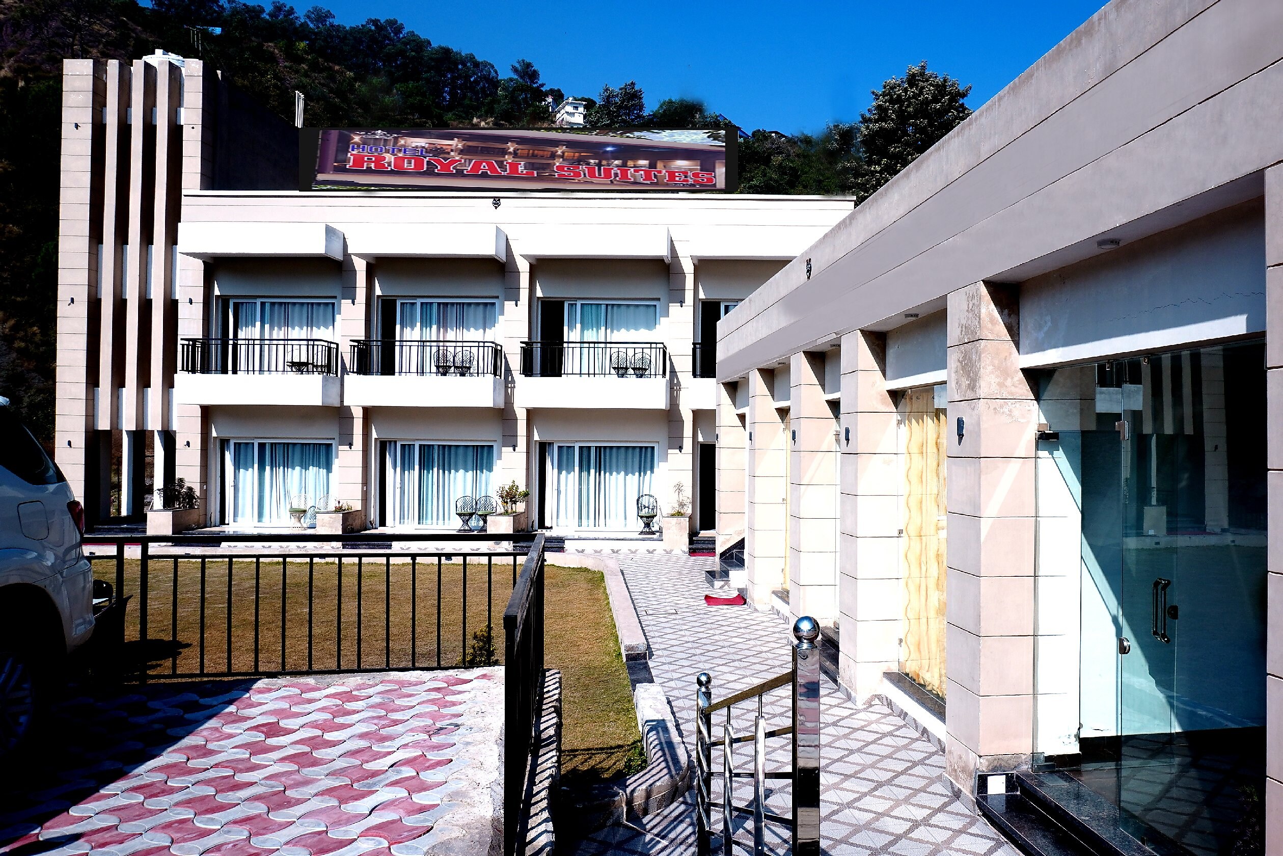 Royal Suites Chakki Mor Best Rates on Kasauli Hotel Deals, Reviews & Photos