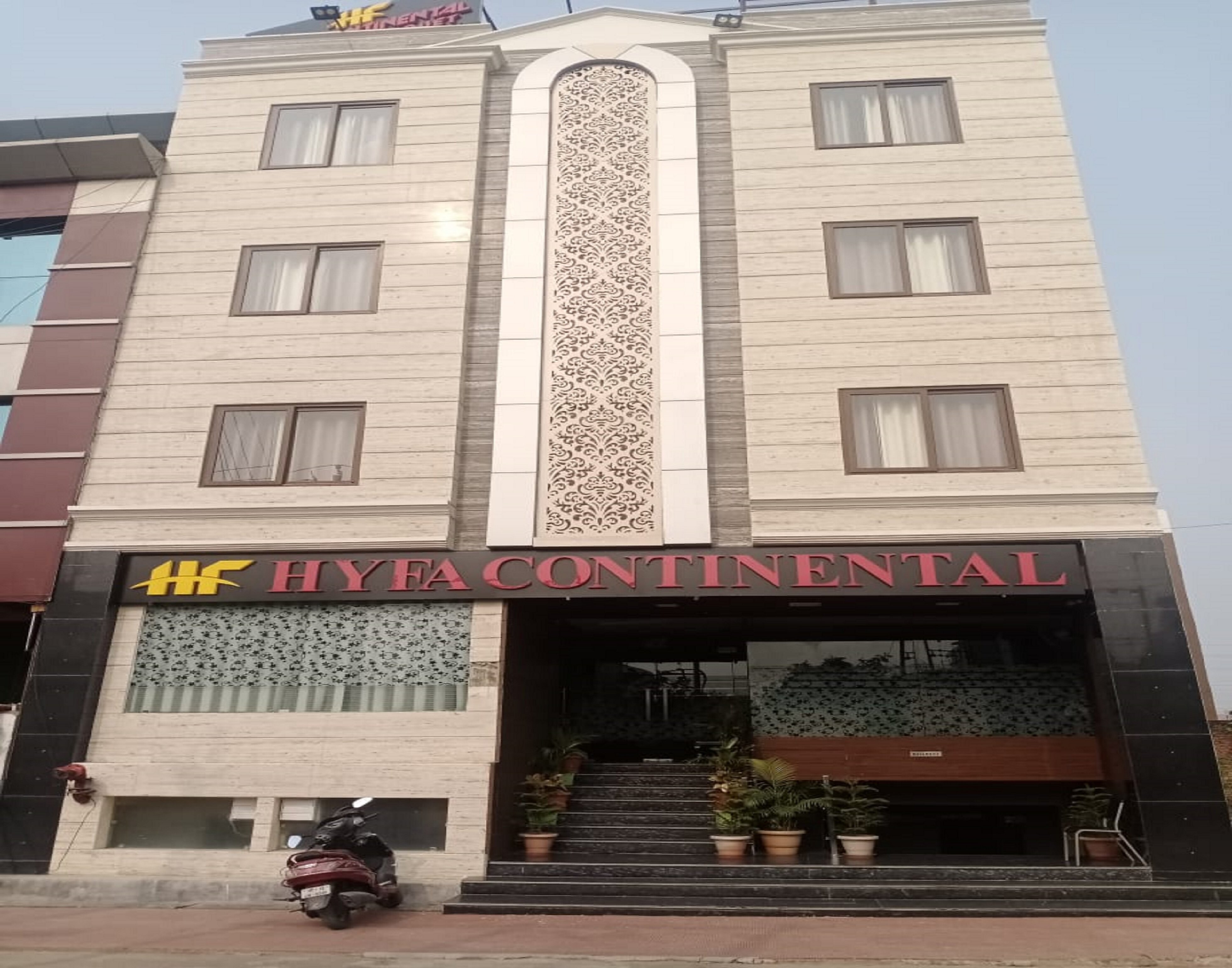 Hotel Gemini Continental Best Rates on Lucknow Hotel Deals, Reviews ...
