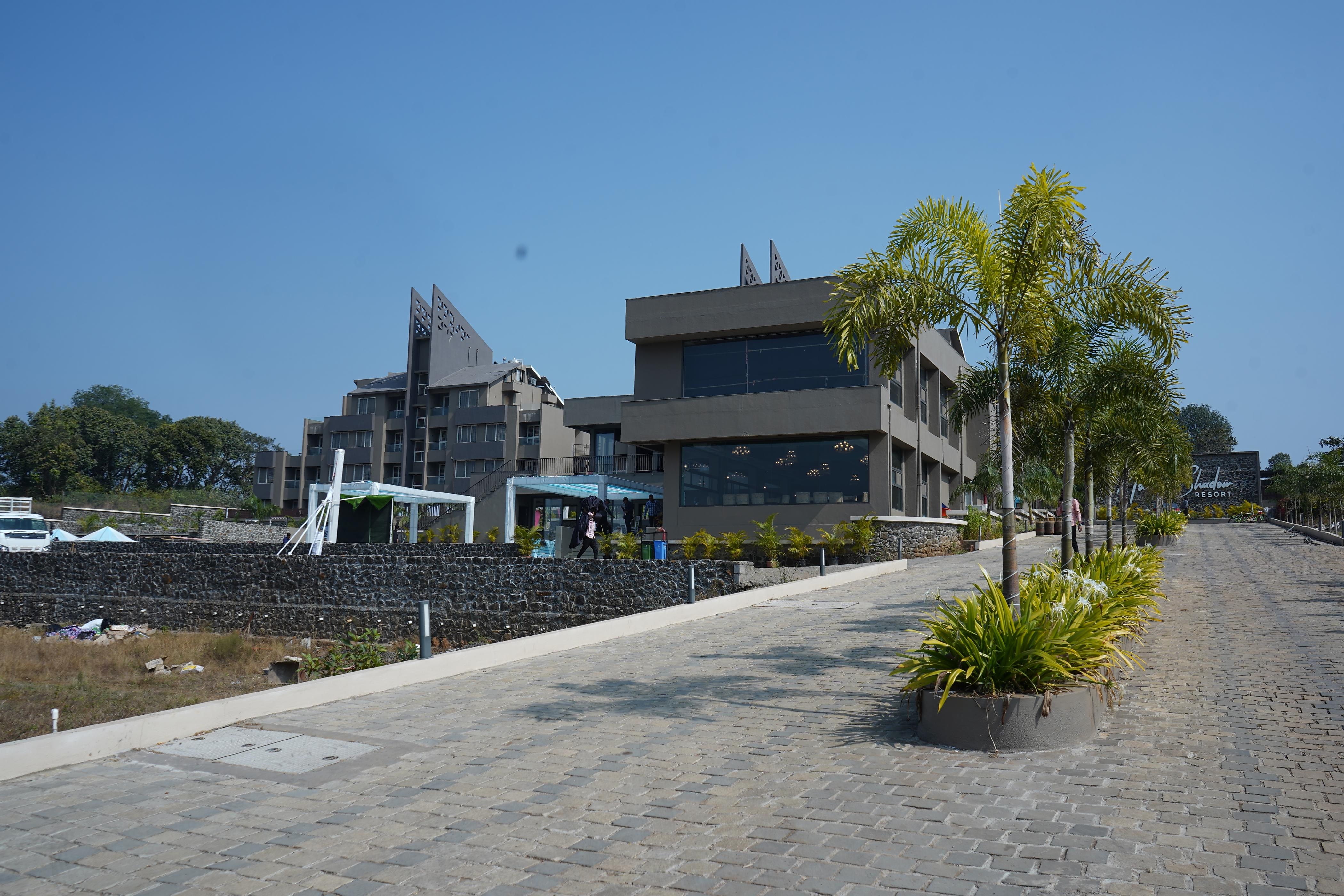 Mountain Shadow Resort 𝗕𝗢𝗢𝗞 Igatpuri Resort