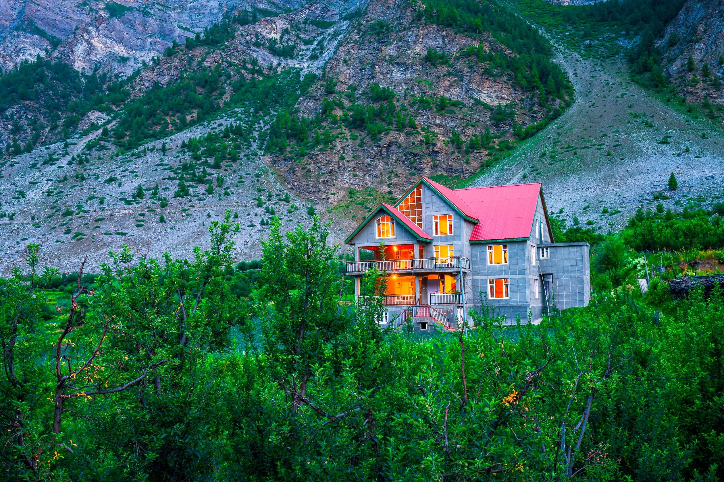 Zostel Homes Rashil (Lahaul and Spiti) 𝗕𝗢𝗢𝗞 Lahaul Homestay