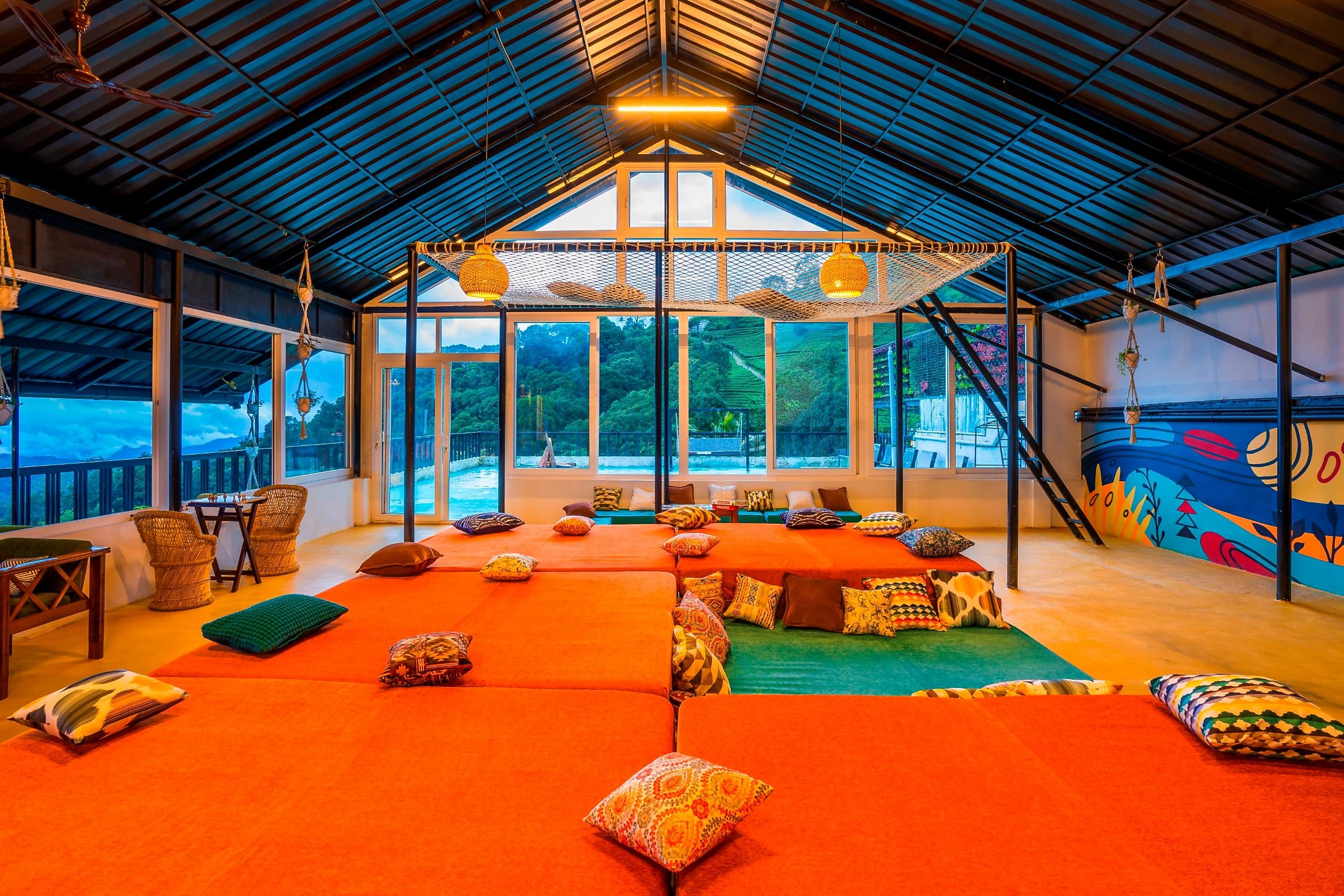 Zostel Munnar 𝗕𝗢𝗢𝗞 Munnar Hostel 𝘄𝗶𝘁𝗵 𝗙𝗥𝗘𝗘 𝗖𝗮𝗻𝗰𝗲𝗹𝗹𝗮𝘁𝗶𝗼𝗻