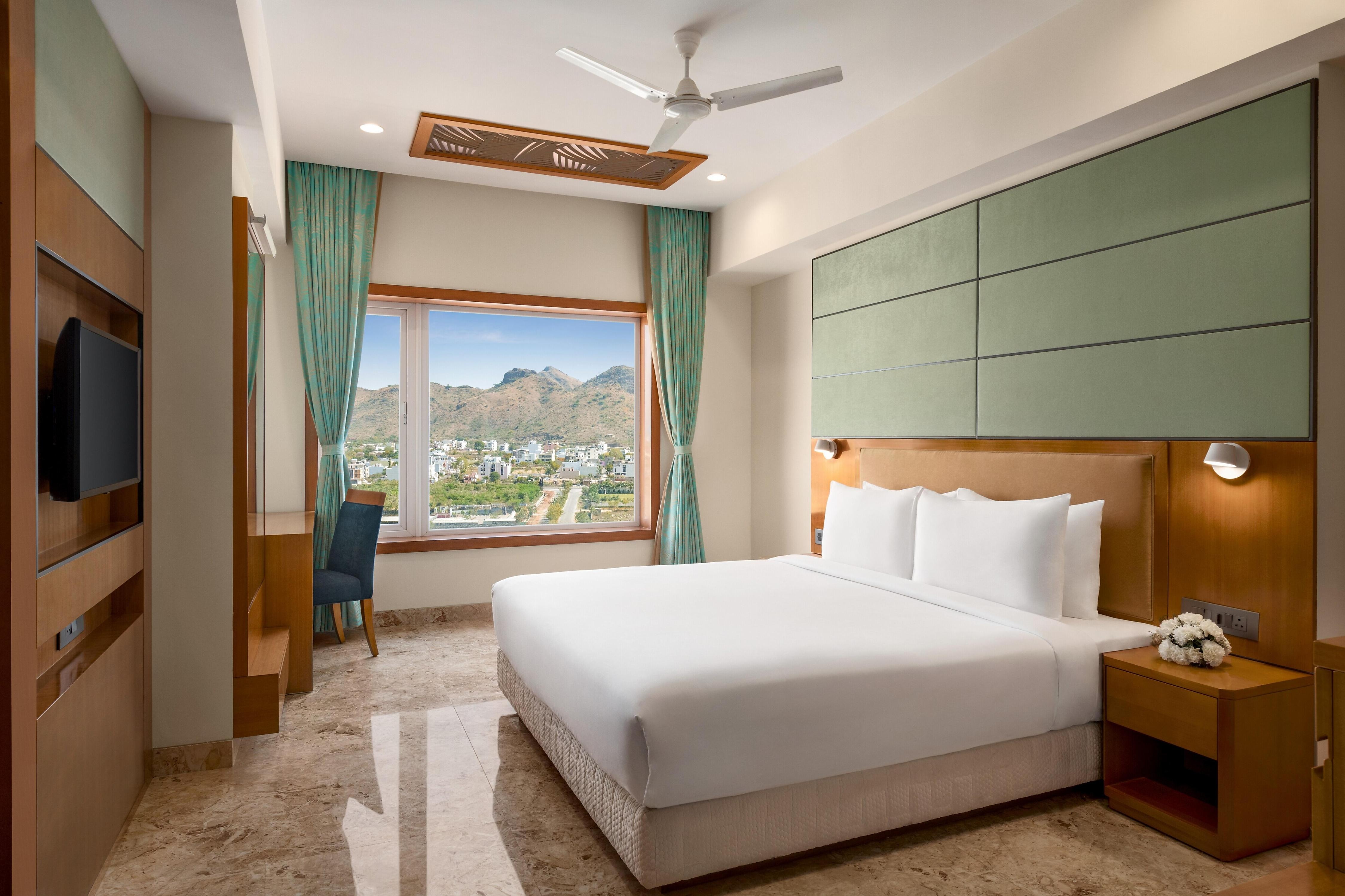 Rooms of Howard Johnson by Wyndham Udaipur Roop Nagar - Hotel in Udaipur