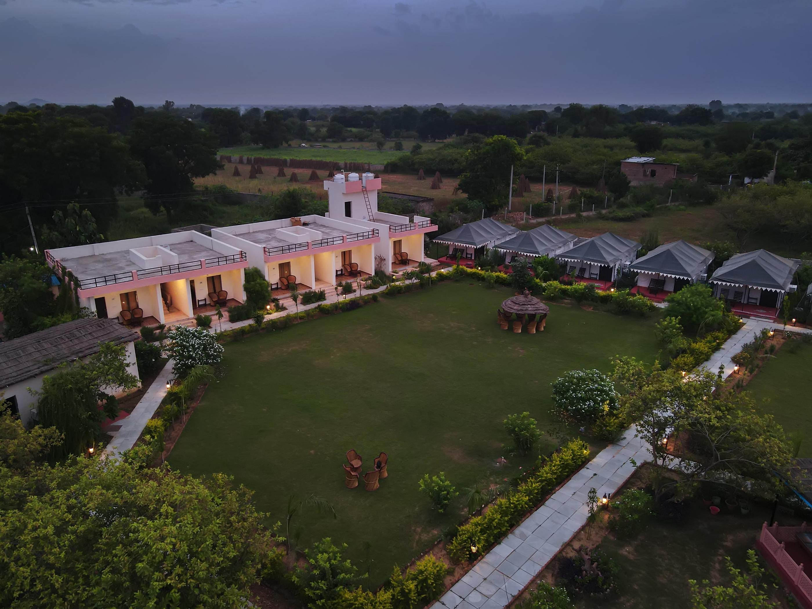 Bookmark Resort Jogi Mahal Ranthambore 𝗕𝗢𝗢𝗞 Sawai Madhopur Resort