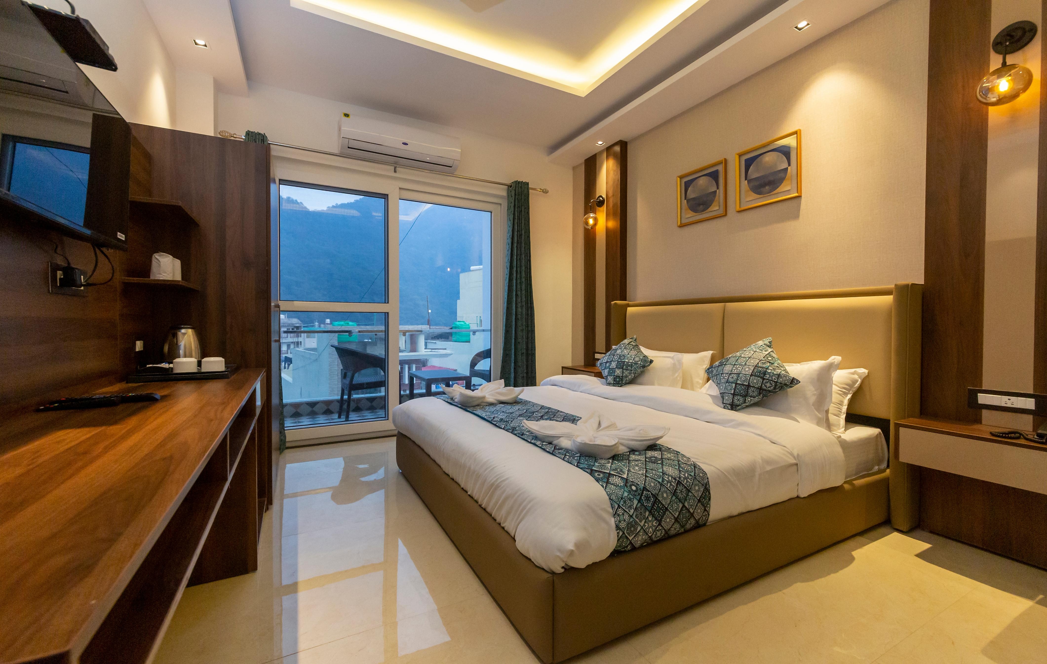 Hotel Dream Inn Tapovan with Inhouse Parking 𝗕𝗢𝗢𝗞 Rishikesh Hotel