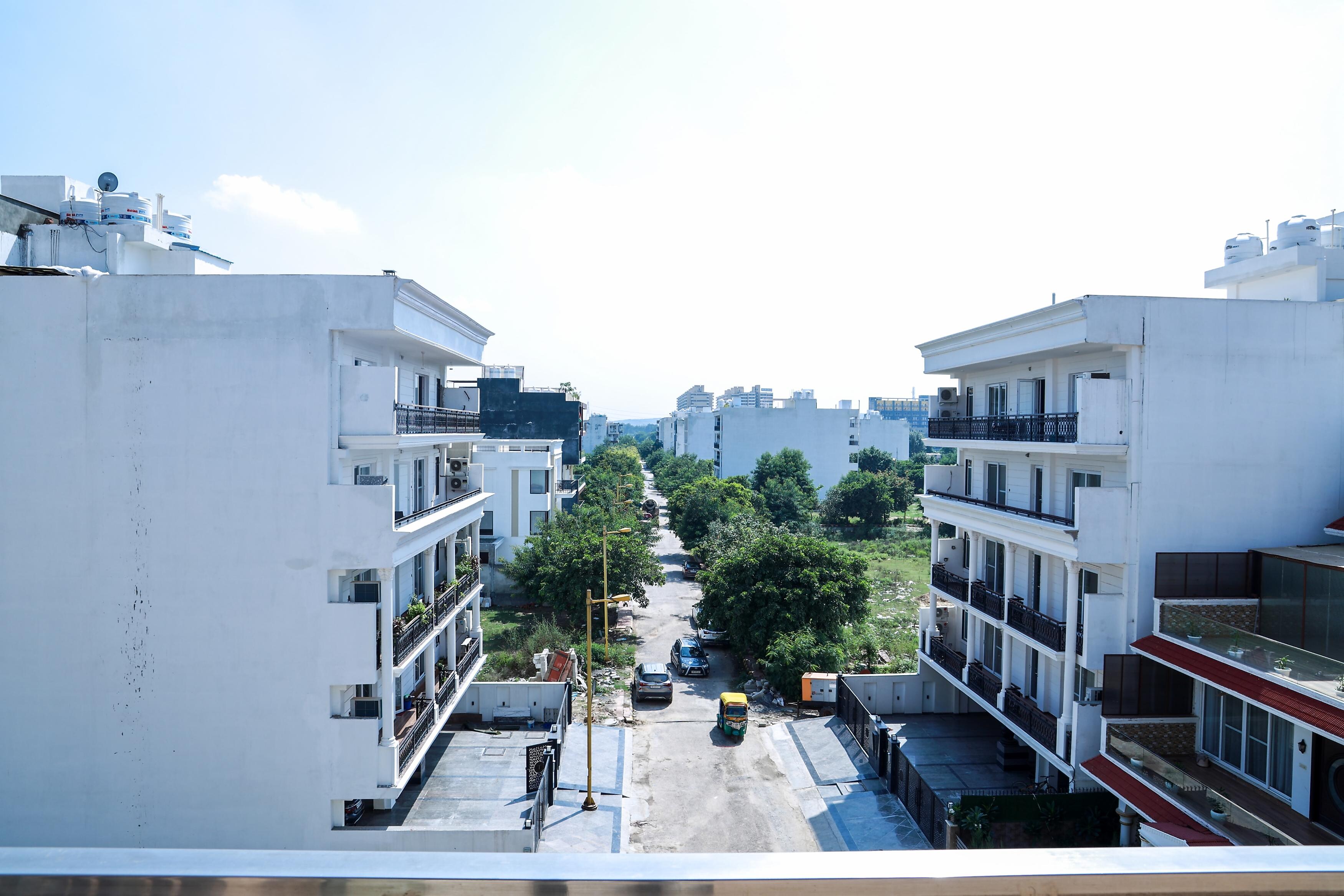 Hotel- Damas 𝗕𝗢𝗢𝗞 Gurgaon Hotel