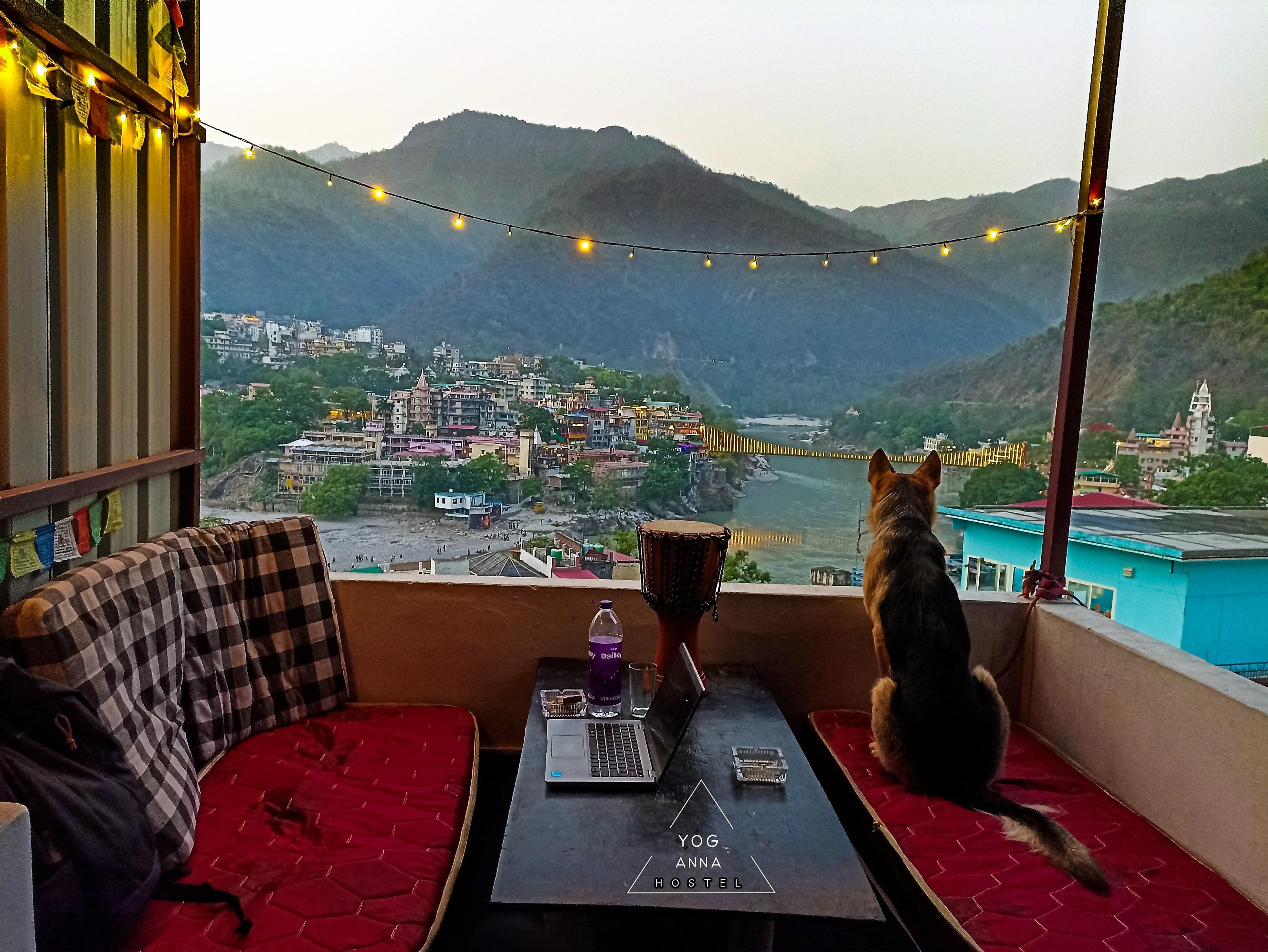 Yoga Anna Hostel | Rooms & Dorms 𝗕𝗢𝗢𝗞 Rishikesh Homestay