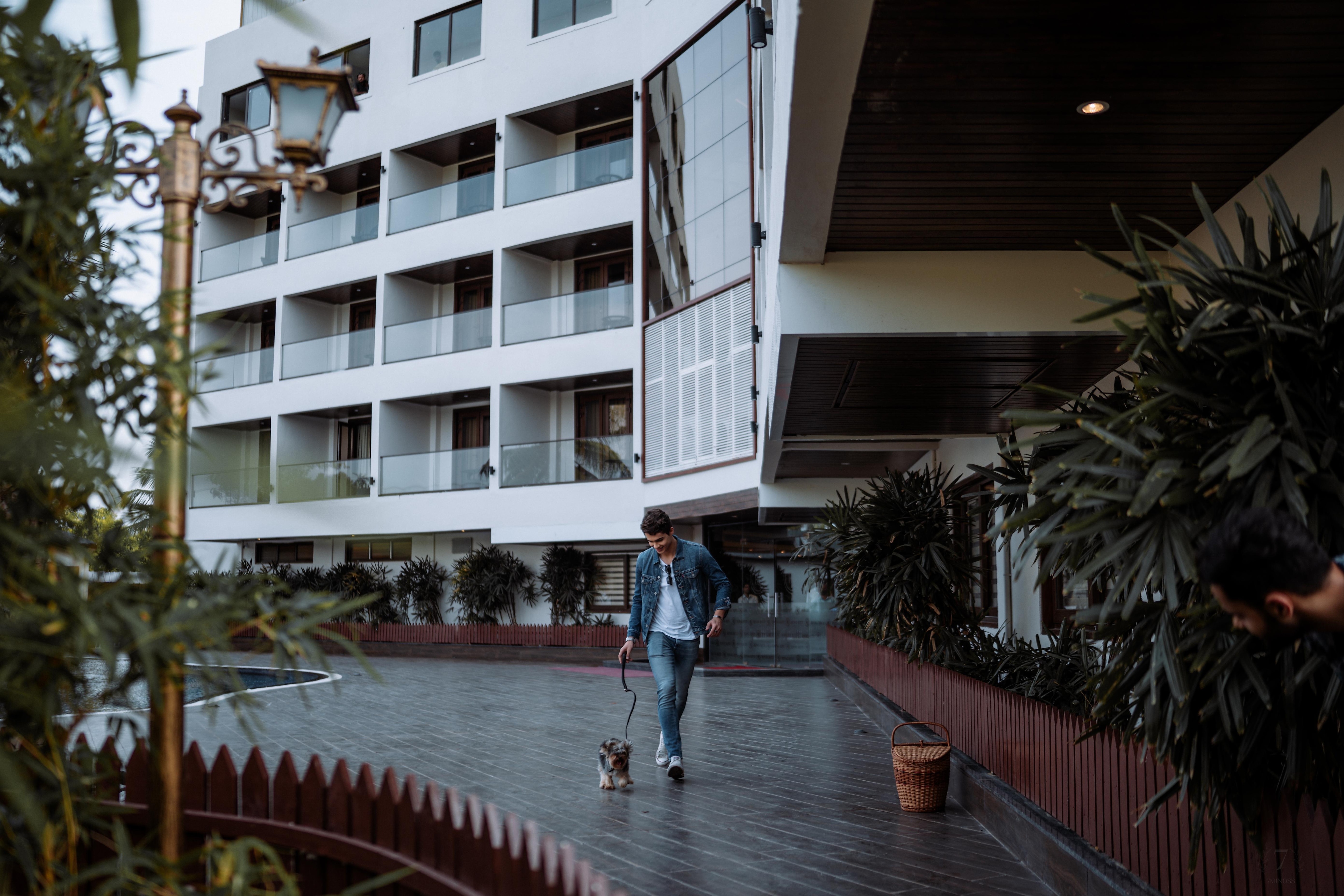 Royal Ritz 𝗕𝗢𝗢𝗞 Hubli Resort 𝘄𝗶𝘁𝗵 𝗙𝗥𝗘𝗘 𝗖𝗮𝗻𝗰𝗲𝗹𝗹𝗮𝘁𝗶𝗼𝗻