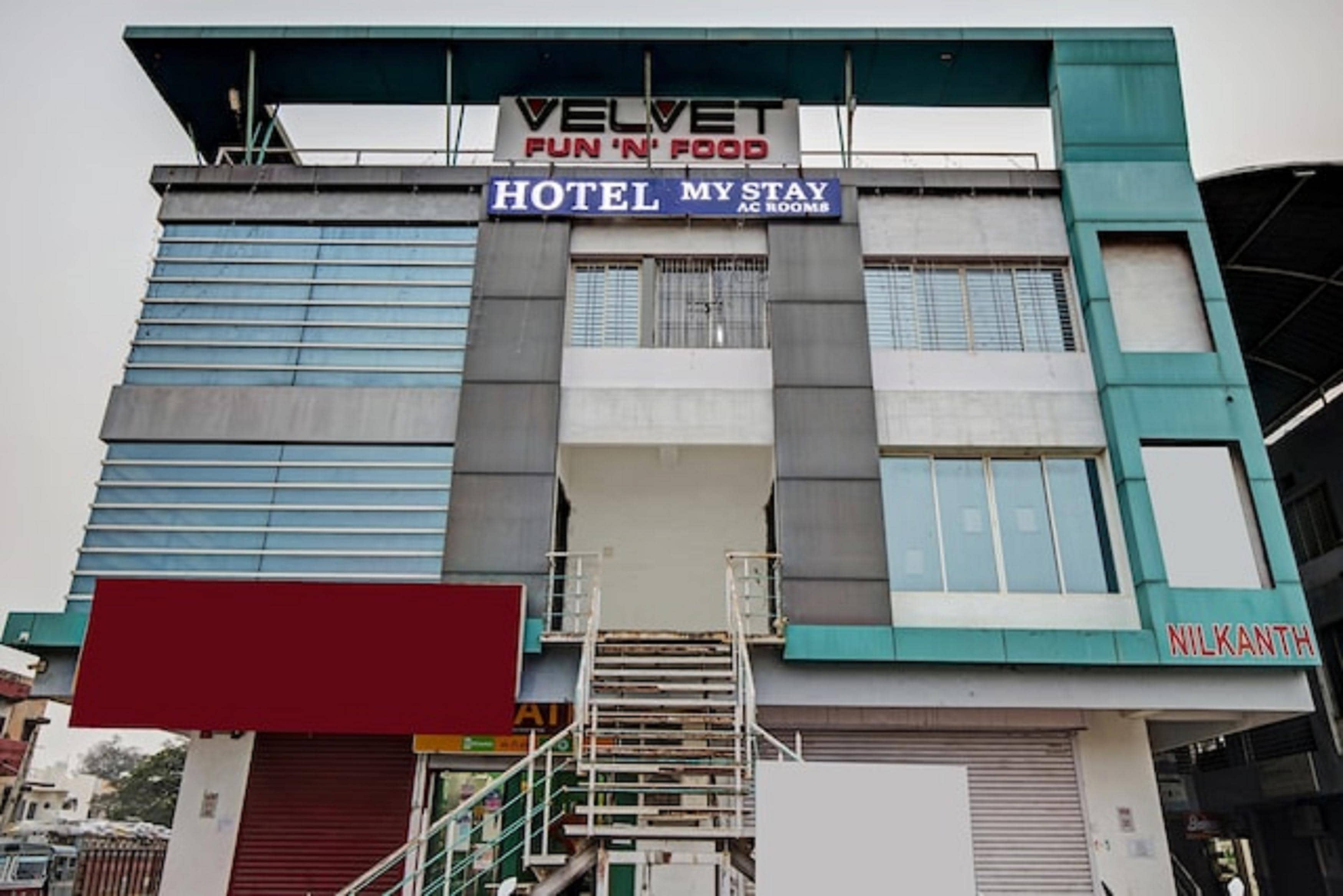 Hotel My Stay 𝗕𝗢𝗢𝗞 Halol Hotel 𝘄𝗶𝘁𝗵 𝗙𝗥𝗘𝗘 𝗖𝗮𝗻𝗰𝗲𝗹𝗹𝗮𝘁𝗶𝗼𝗻