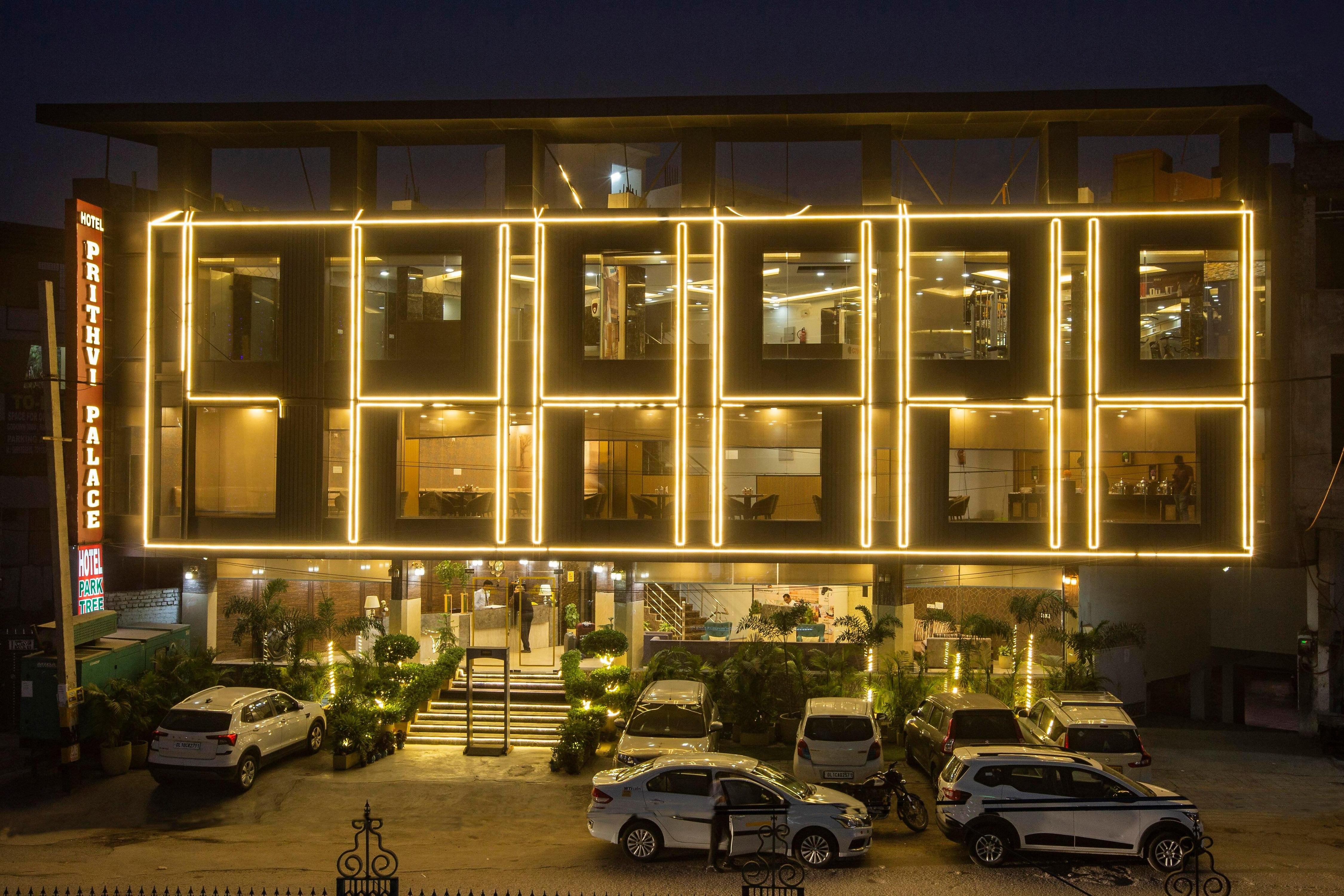 Hotel Park Tree, Near IGI Airport Delhi (A Unit of Prithvi Palace) 𝗕𝗢𝗢𝗞 ...