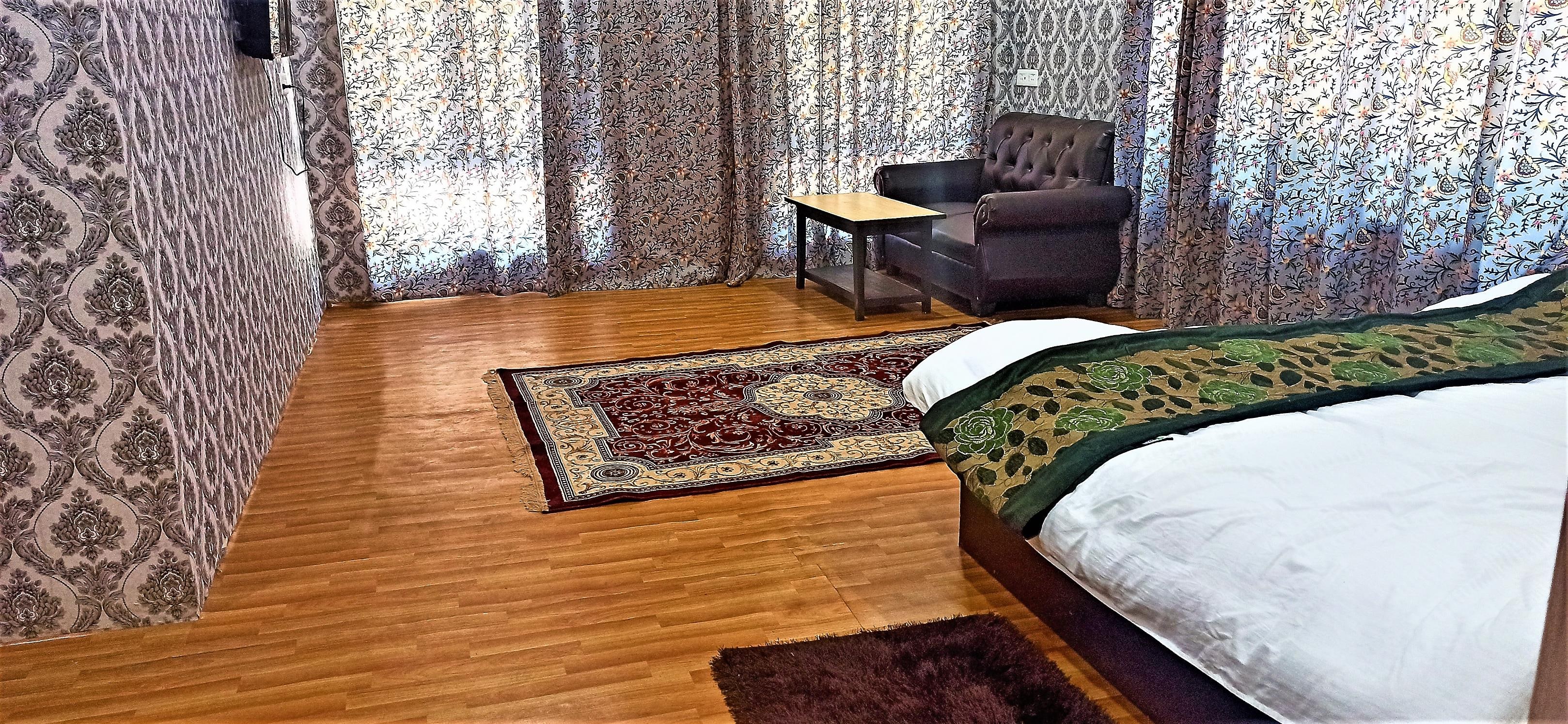 Hi Speed Resort Doodhpathri 𝗕𝗢𝗢𝗞 Budgam Resort 𝘄𝗶𝘁𝗵 ₹𝟬 𝗣𝗔𝗬𝗠𝗘𝗡𝗧