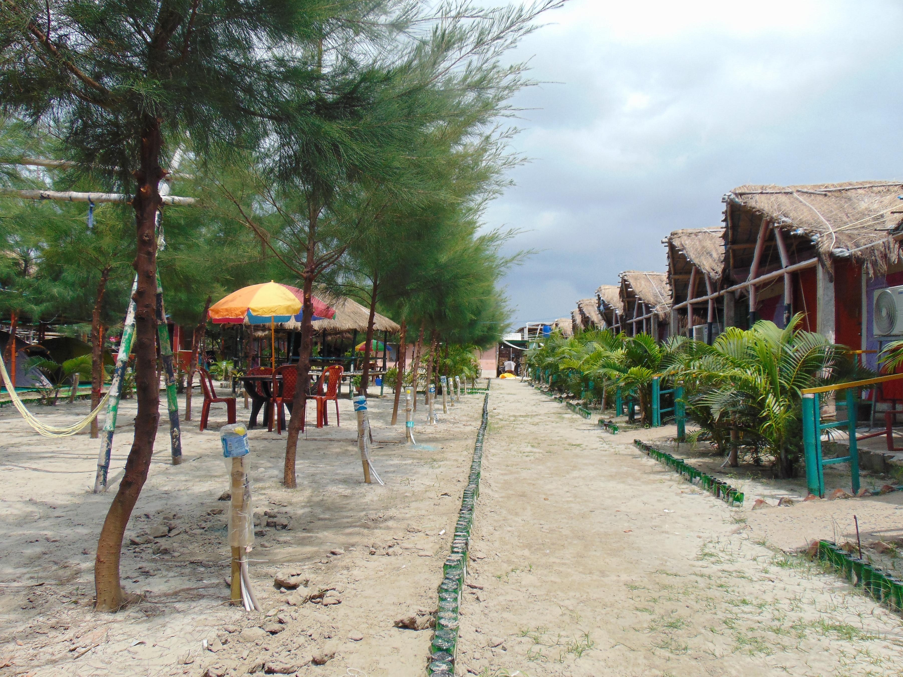 Sea Sky Deluxe Cottage and Resort 𝗕𝗢𝗢𝗞 Diamond Harbour Hotel