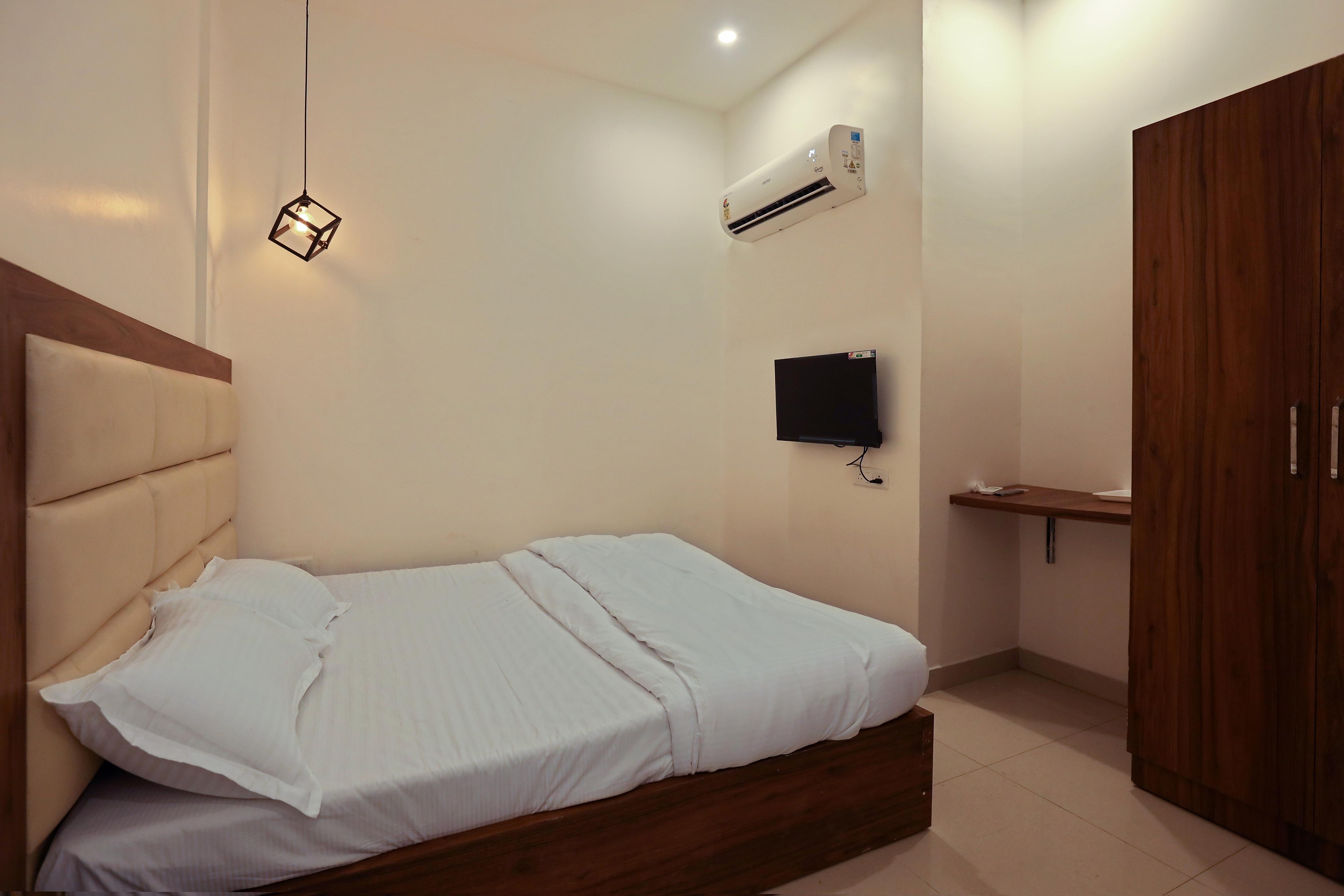 The Triple Tree Hotel 𝗕𝗢𝗢𝗞 Karnal Hotel 𝘄𝗶𝘁𝗵 𝗙𝗥𝗘𝗘 𝗖𝗮𝗻𝗰𝗲𝗹𝗹𝗮𝘁𝗶𝗼𝗻