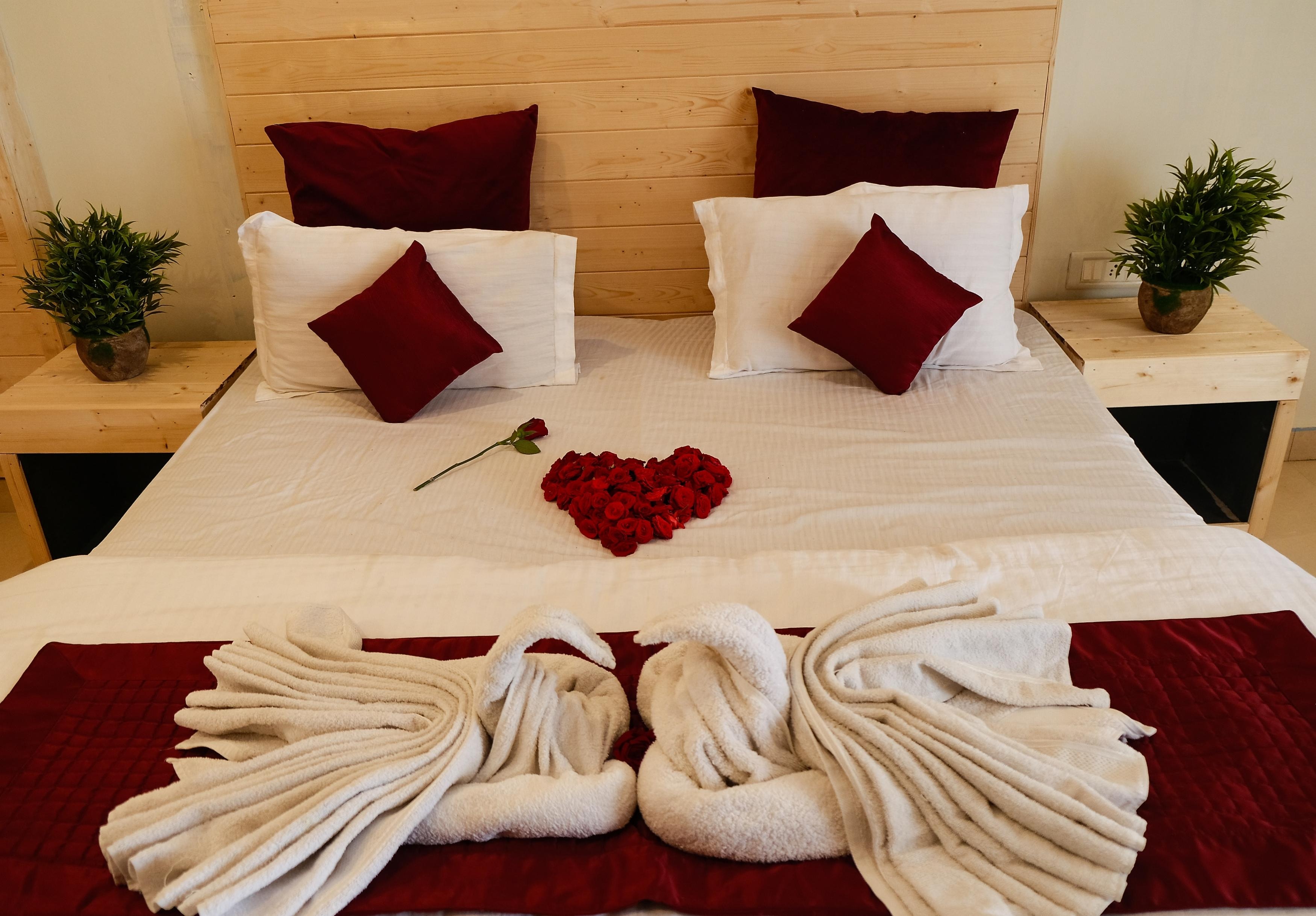 FOREST BREEZE RESORT 𝗕𝗢𝗢𝗞 Lansdowne Resort 𝘄𝗶𝘁𝗵 ₹𝟬 𝗣𝗔𝗬𝗠𝗘𝗡𝗧