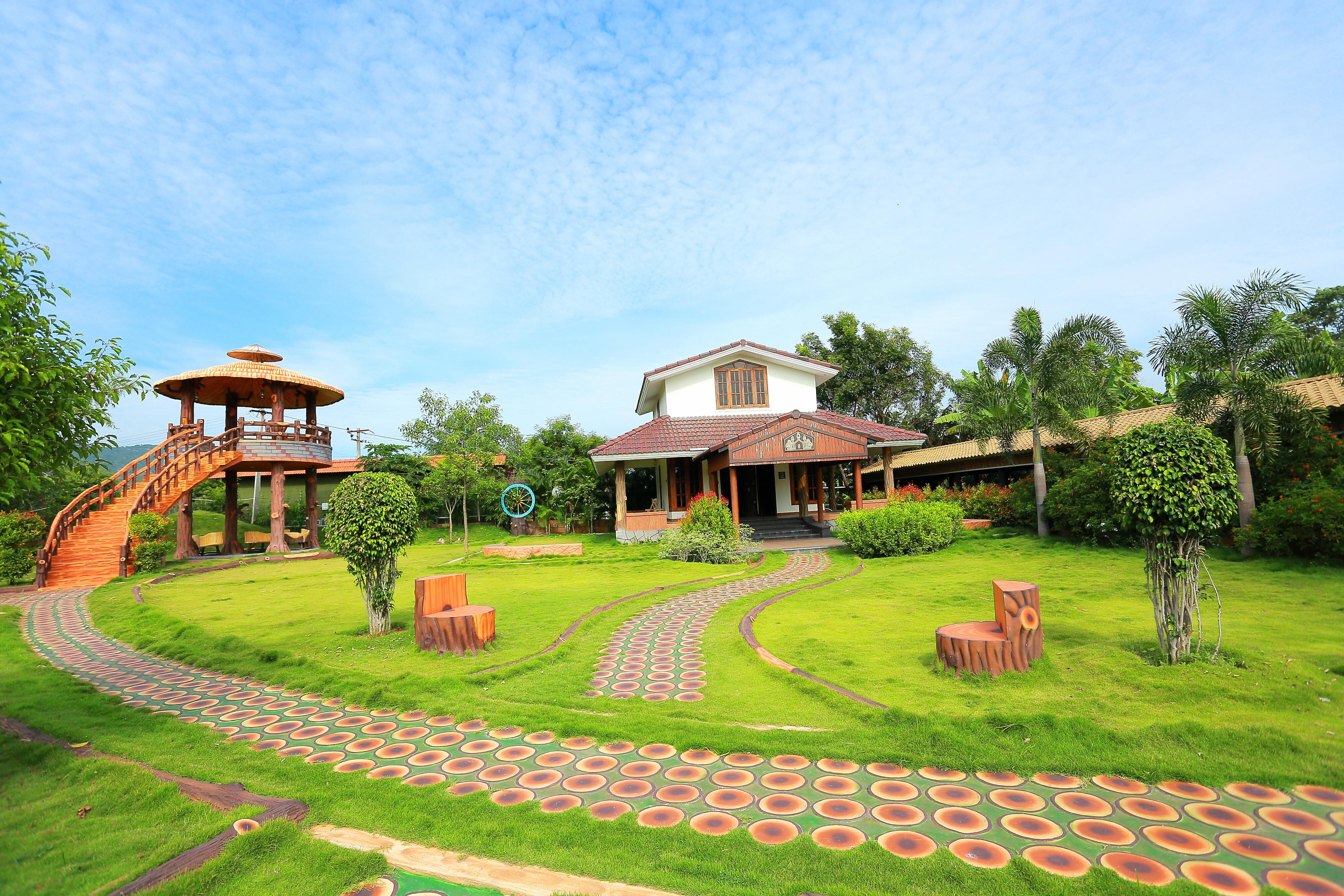 SELVAMATHI FARM RESORTS 𝗕𝗢𝗢𝗞 Salem Resort 𝘄𝗶𝘁𝗵 𝗙𝗥𝗘𝗘 𝗖𝗮𝗻𝗰𝗲𝗹𝗹𝗮𝘁𝗶𝗼𝗻