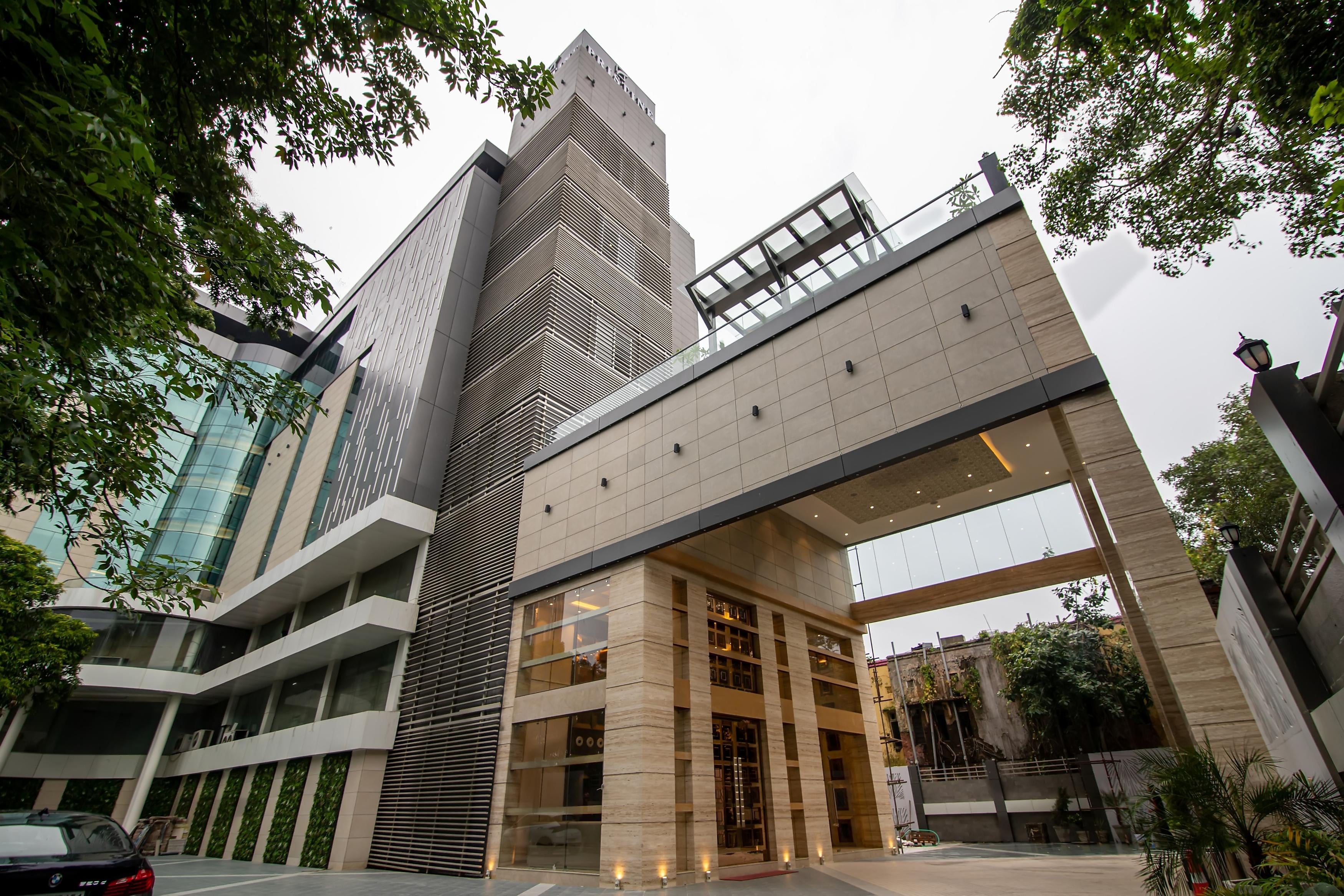 The Pristine Hotel Kanpur - Reviews, Photos & Offer