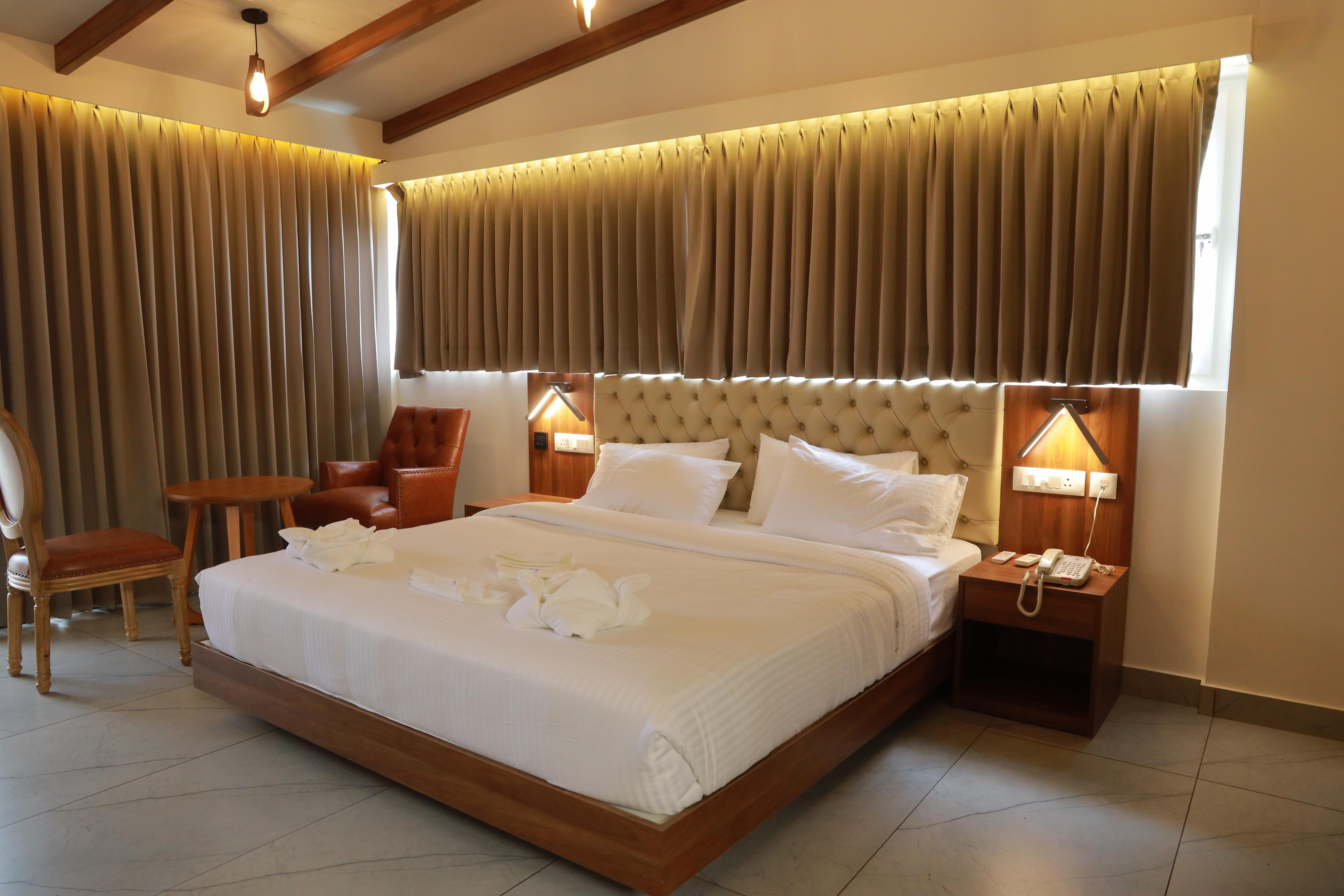 British County Resorts 𝗕𝗢𝗢𝗞 Munnar Resort 𝘄𝗶𝘁𝗵 𝗙𝗥𝗘𝗘 𝗖𝗮𝗻𝗰𝗲𝗹𝗹𝗮𝘁𝗶𝗼𝗻
