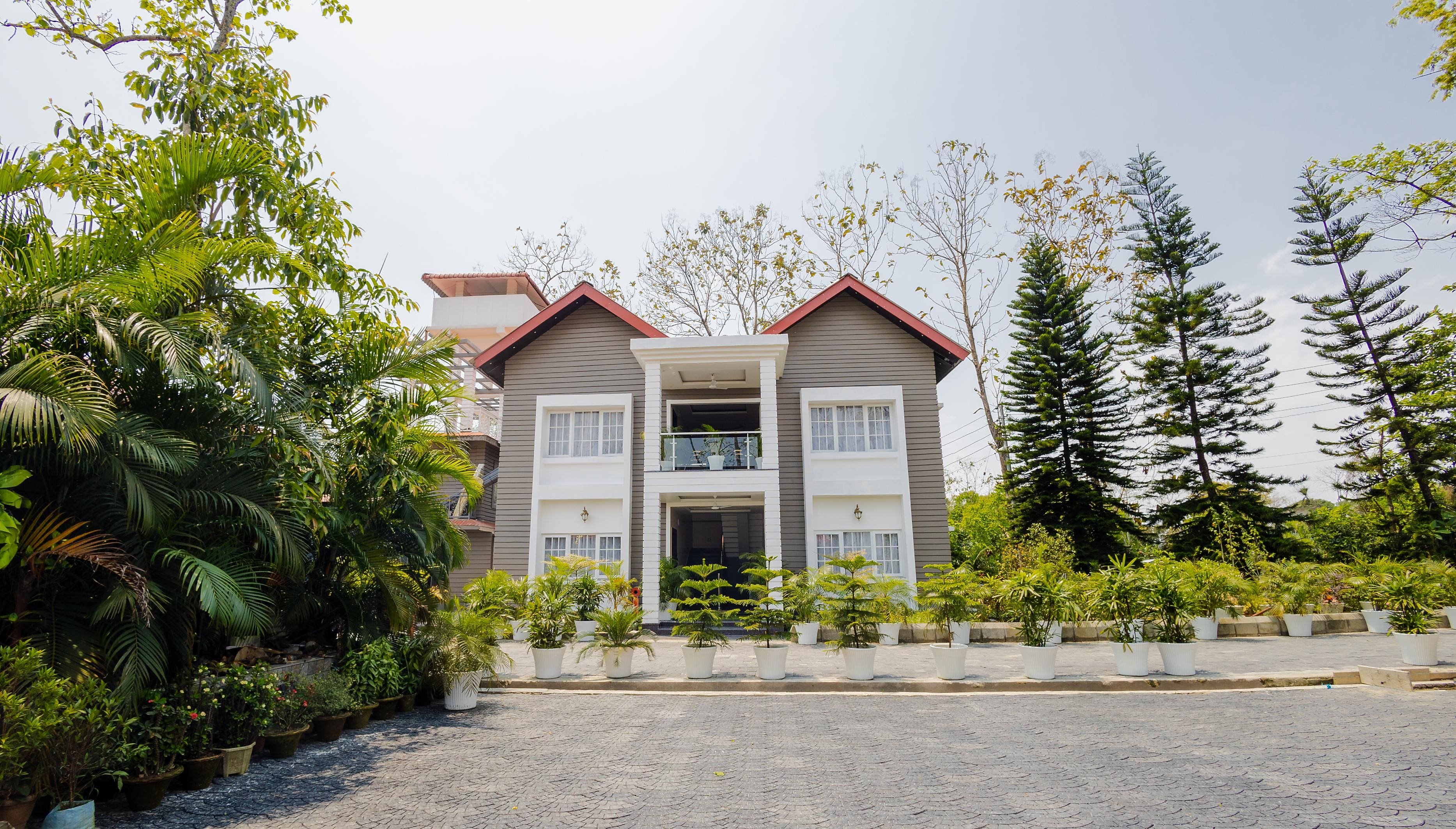 HM resort 𝗕𝗢𝗢𝗞 Dibrugarh Hotel 𝘄𝗶𝘁𝗵 ₹𝟬 𝗣𝗔𝗬𝗠𝗘𝗡𝗧