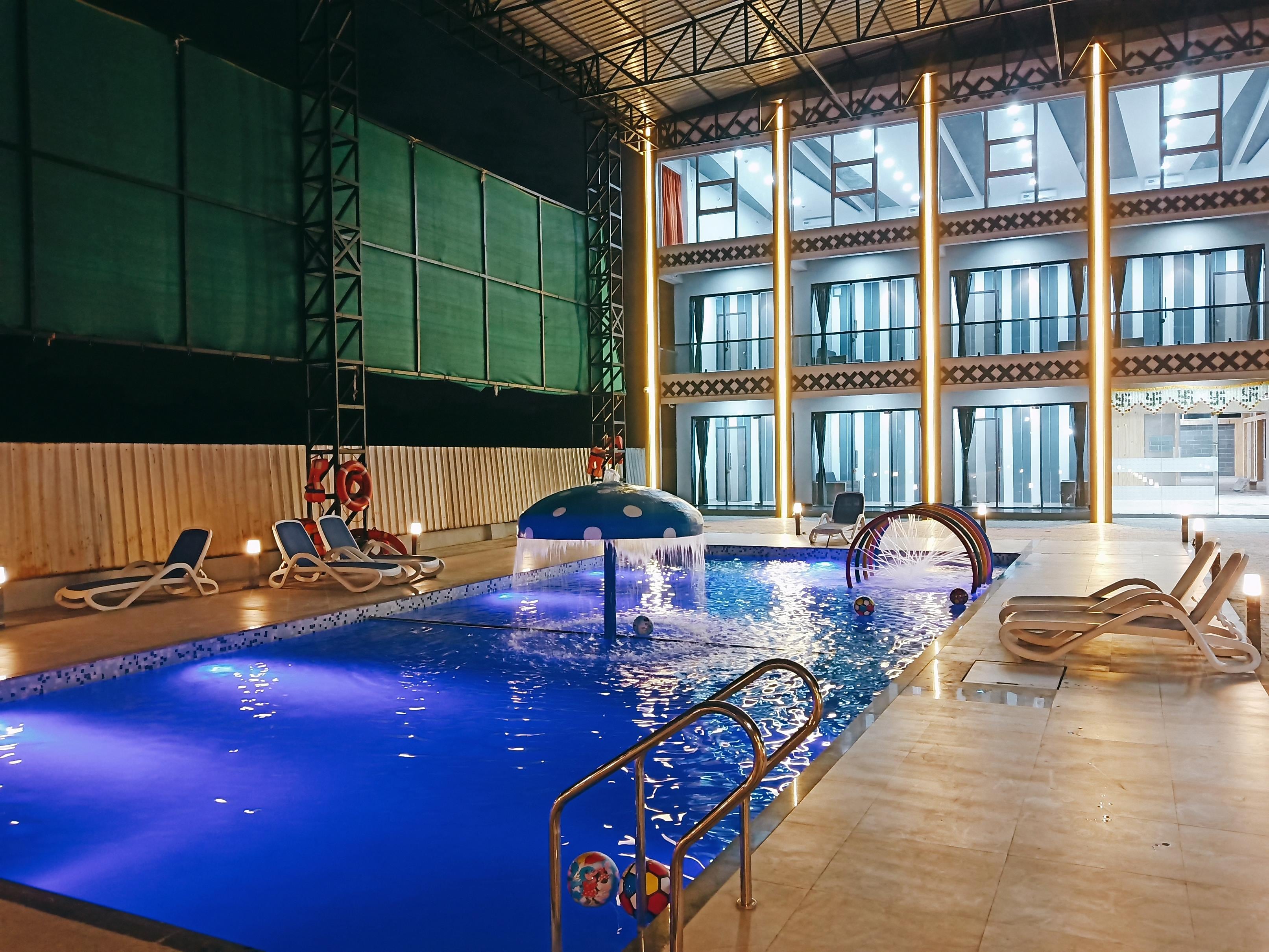 Mandhas Club and Resort 𝗕𝗢𝗢𝗞 Palsana Hotel 𝘄𝗶𝘁𝗵 ₹𝟬 𝗣𝗔𝗬𝗠𝗘𝗡𝗧