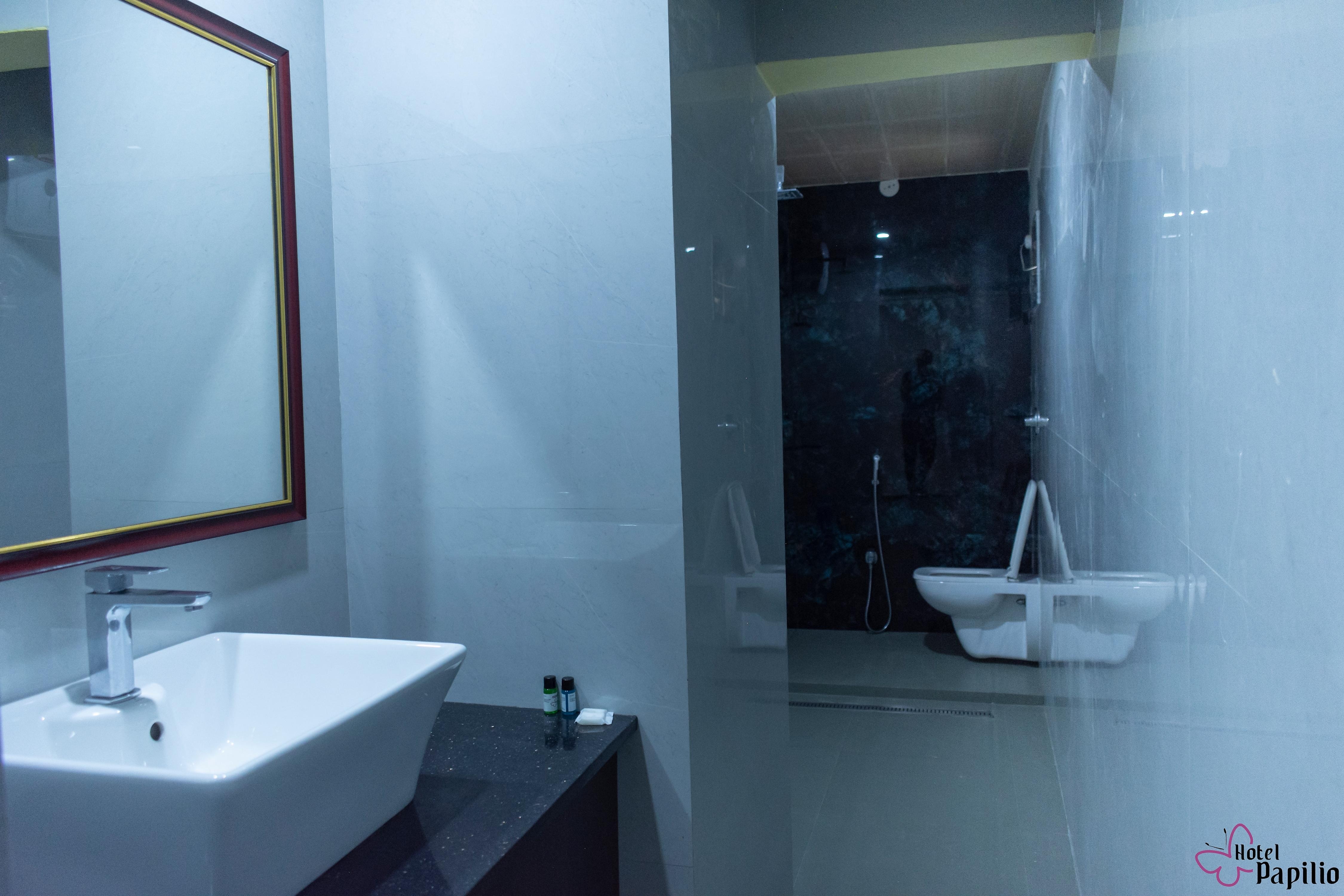 HOTEL PAPILIO 𝗕𝗢𝗢𝗞 Malda Hotel 𝘄𝗶𝘁𝗵 ₹𝟬 𝗣𝗔𝗬𝗠𝗘𝗡𝗧