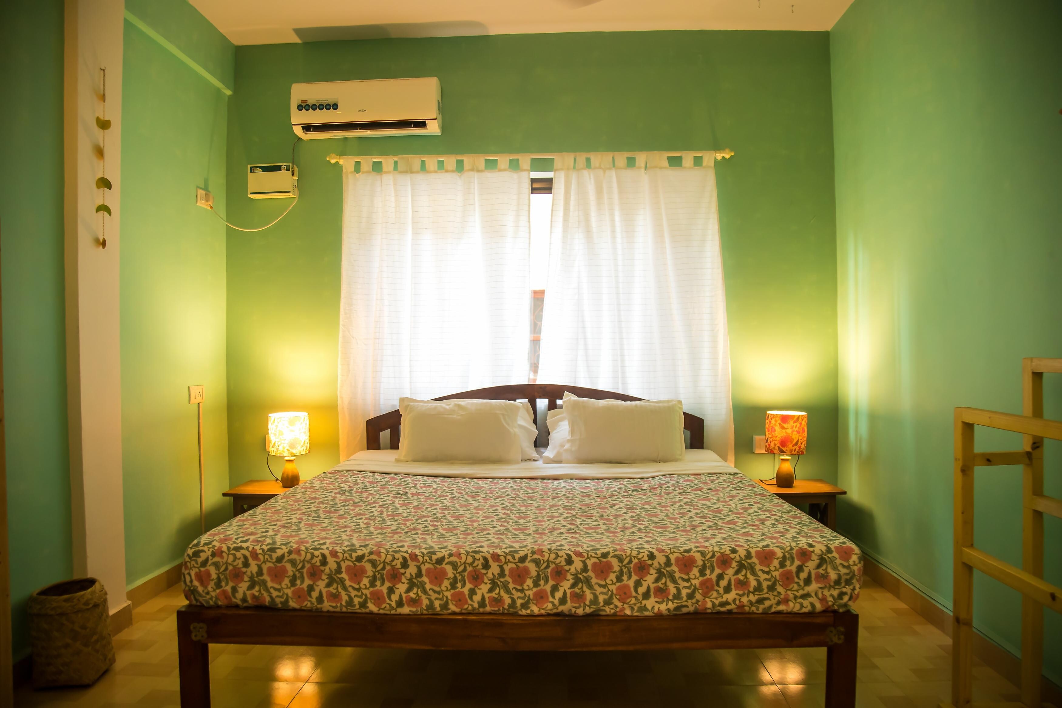 Coco Moon , Goa 𝗕𝗢𝗢𝗞 Goa Guest House 𝘄𝗶𝘁𝗵 ₹𝟬 𝗣𝗔𝗬𝗠𝗘𝗡𝗧