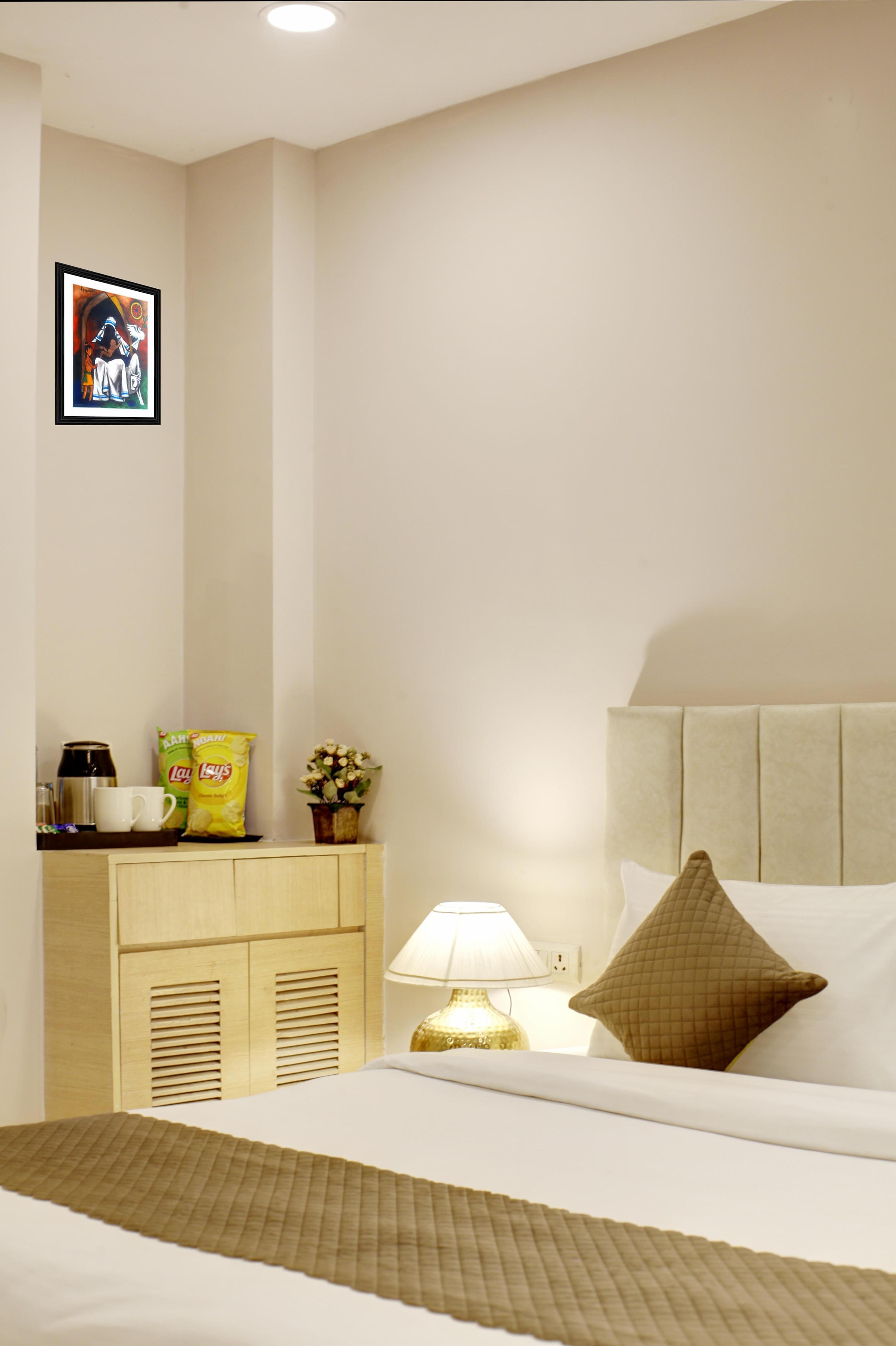 Limewood Stay Corporate - Huda City Centre Guest House Gurgaon ...