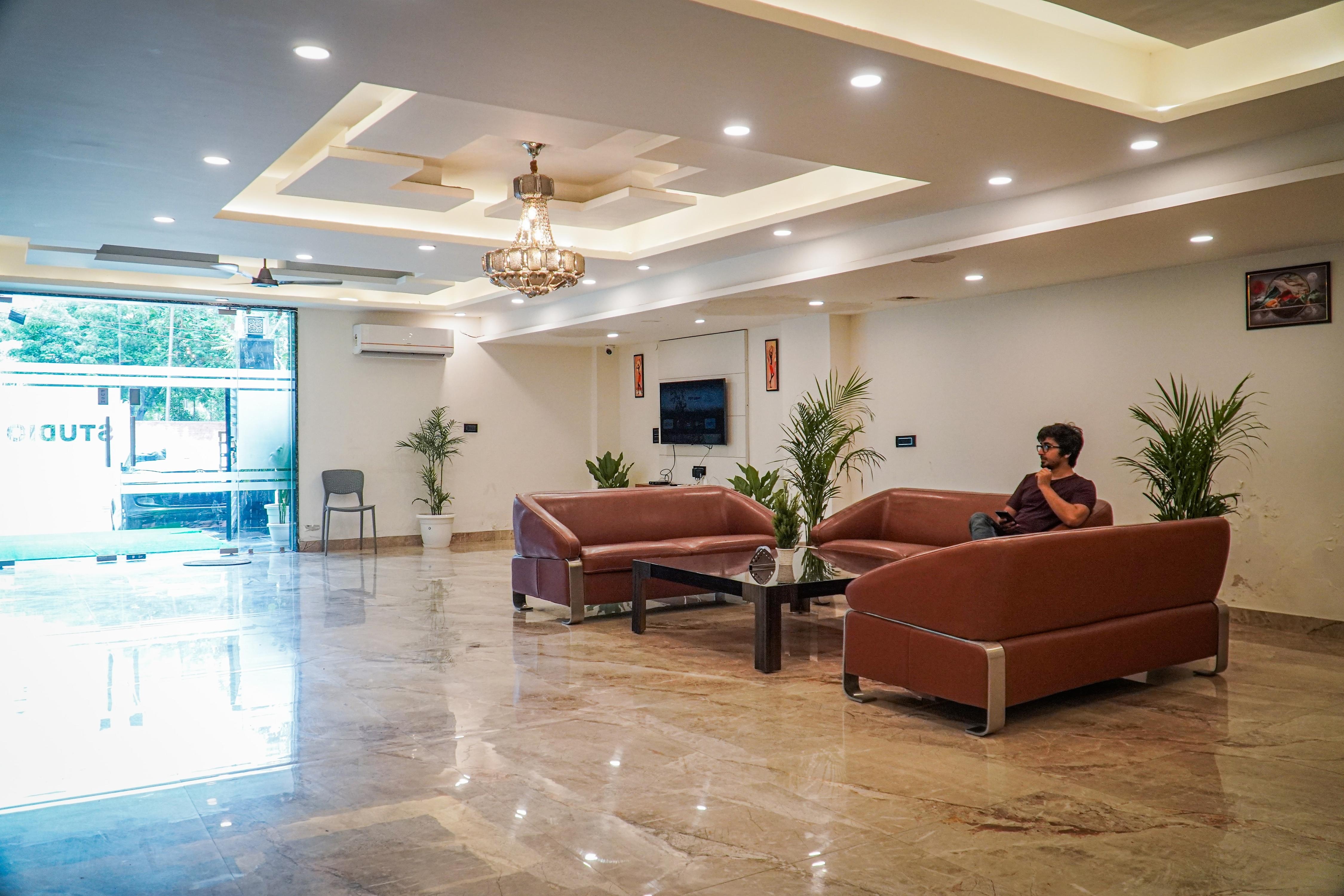 Rooms of Hotel Leaf Studio near Medanta - Hotel in Gurgaon