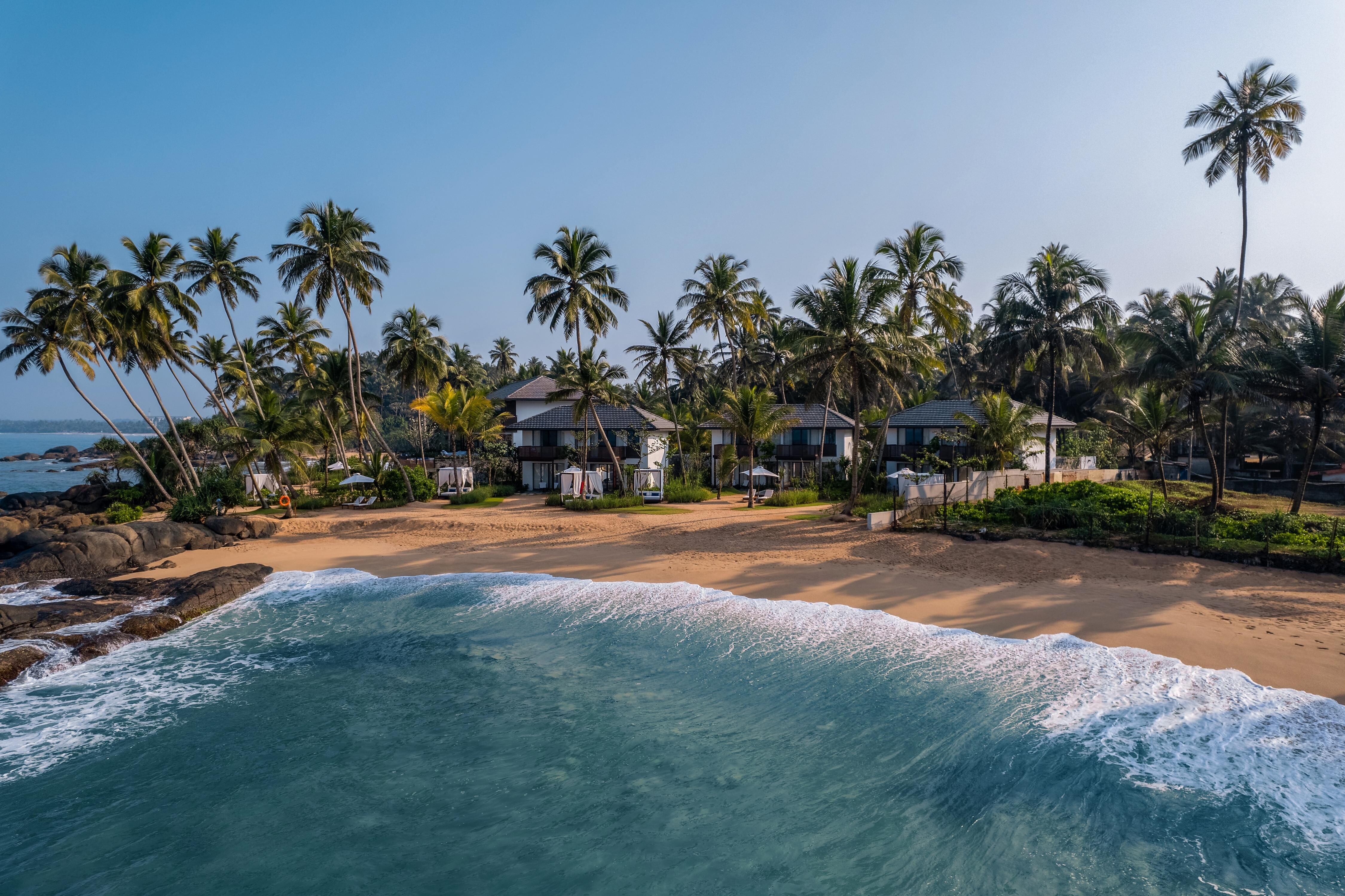 Ahu Bay 𝗕𝗢𝗢𝗞 Bentota Hotel 𝘄𝗶𝘁𝗵 𝗙𝗥𝗘𝗘 𝗖𝗮𝗻𝗰𝗲𝗹𝗹𝗮𝘁𝗶𝗼𝗻